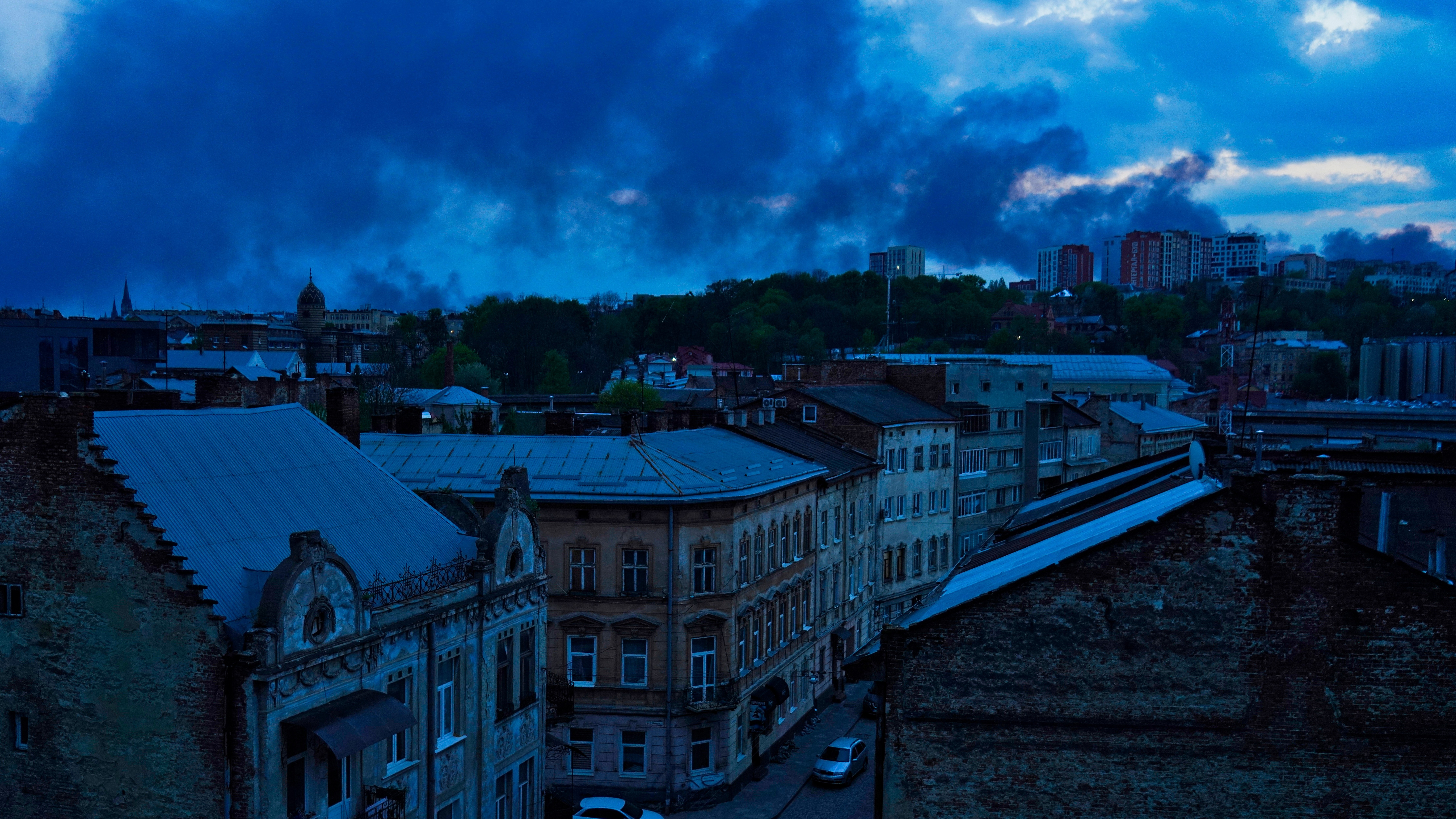Parts of Ukrainian city of Lviv without power and water after Russian ...