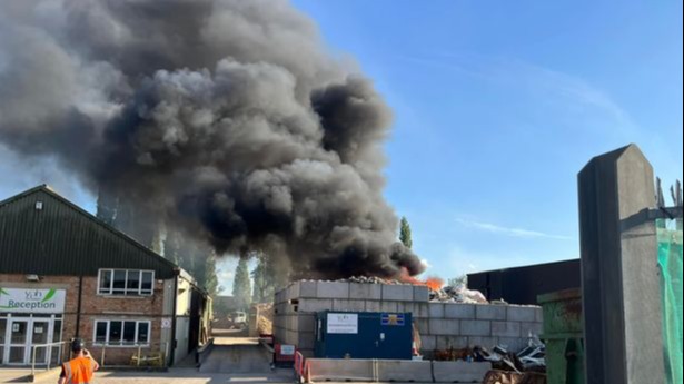 Skip fire in Yeovil sends smoke billowing over town | ITV News West Country