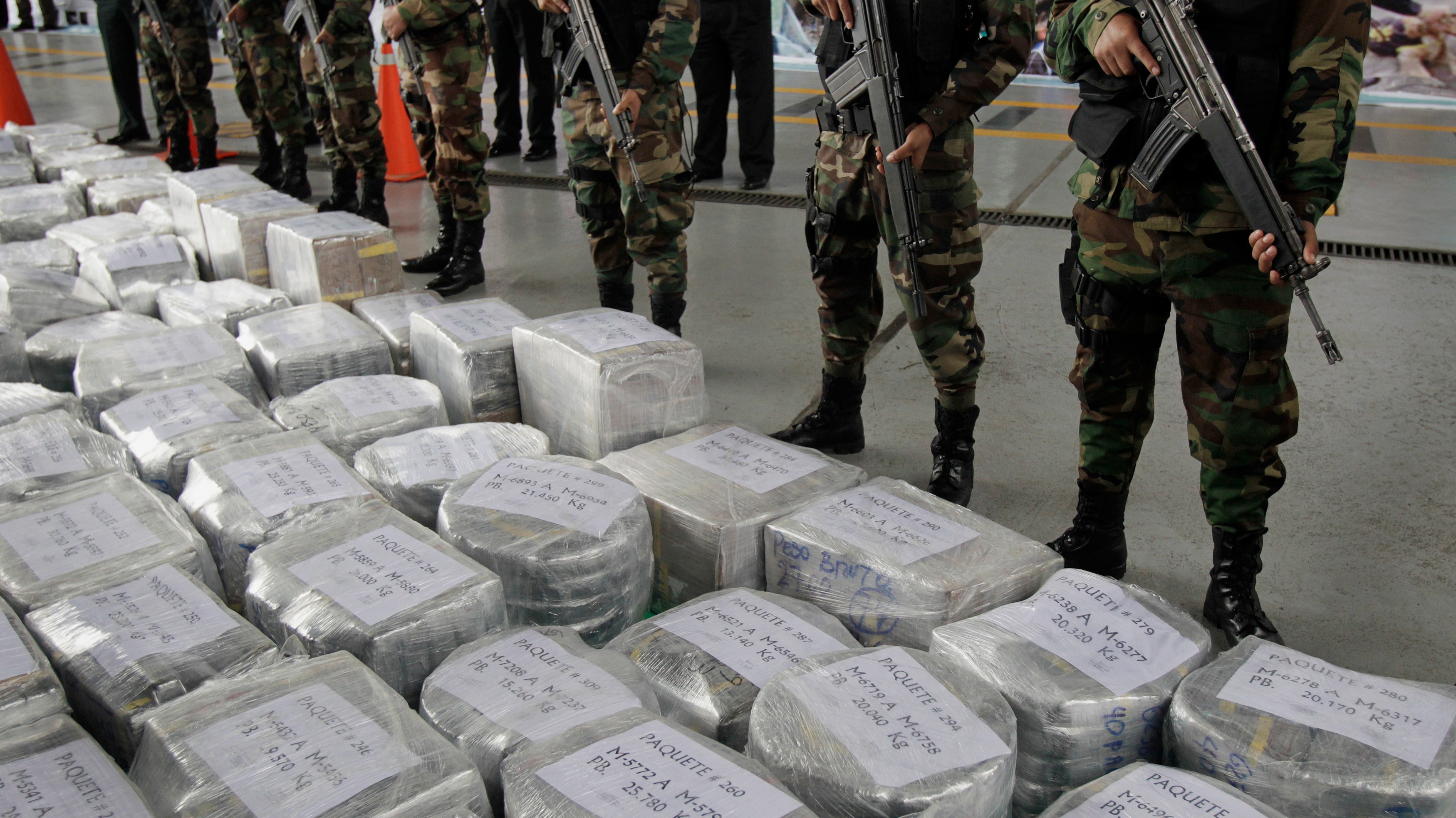 Peru police display 'record' cocaine seizure | ITV News