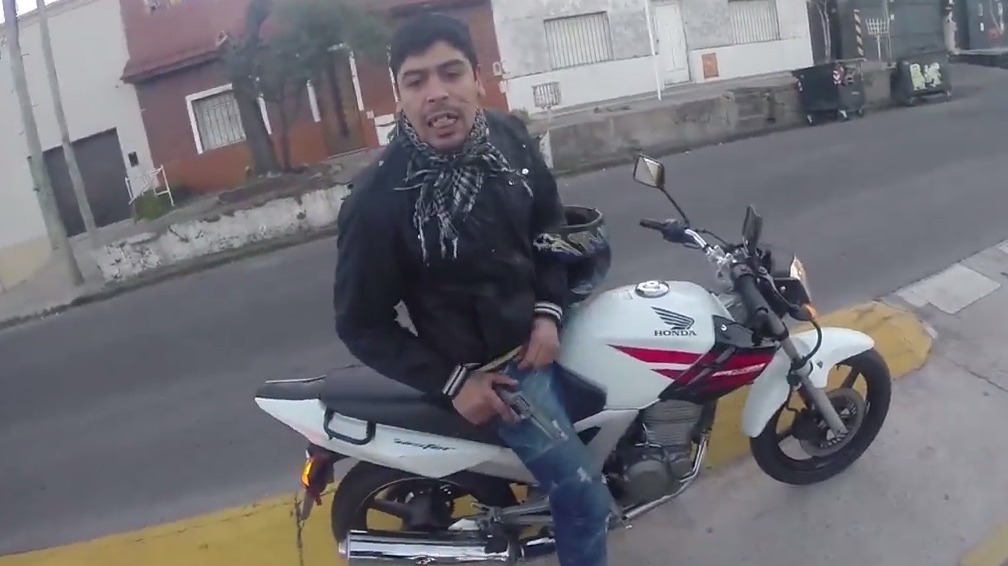Tourist Captures Terrifying Moment Gun Wielding Robber Attempts To Rob