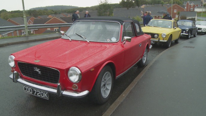 Blue plaque celebrates Wales' classic Gilbern sports car | ITV News Wales