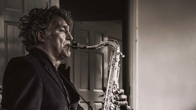 Famous saxophonist Raphael Ravenscroft dies | ITV News West Country