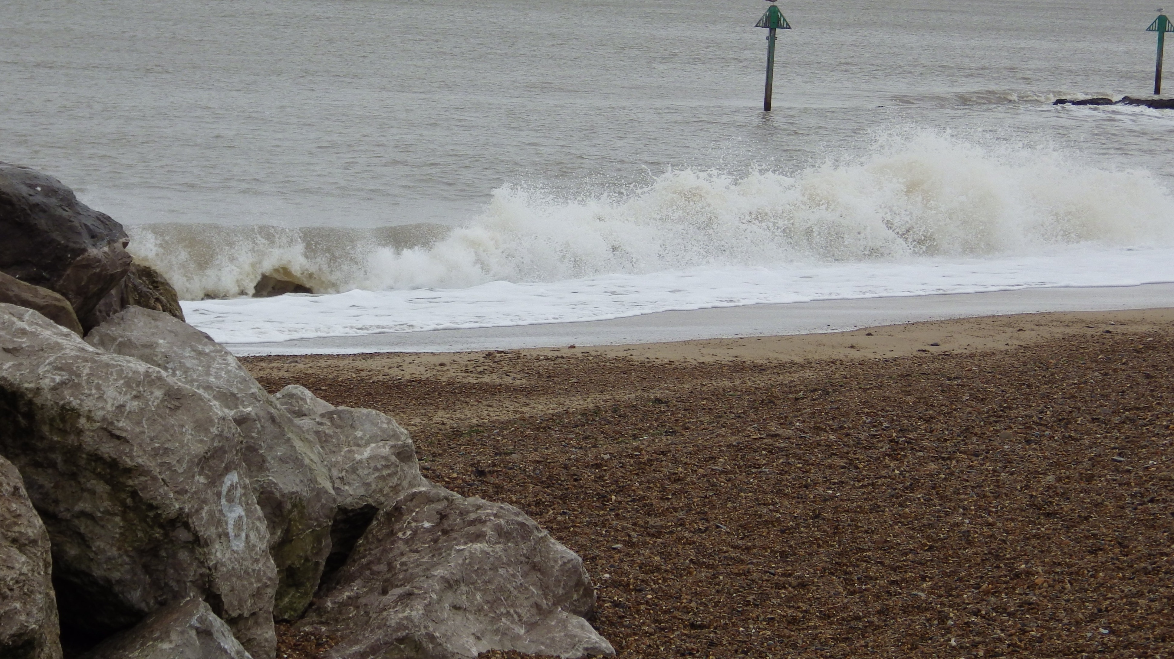 Anglia Weather: Blustery winds and scattered showers | ITV News Anglia