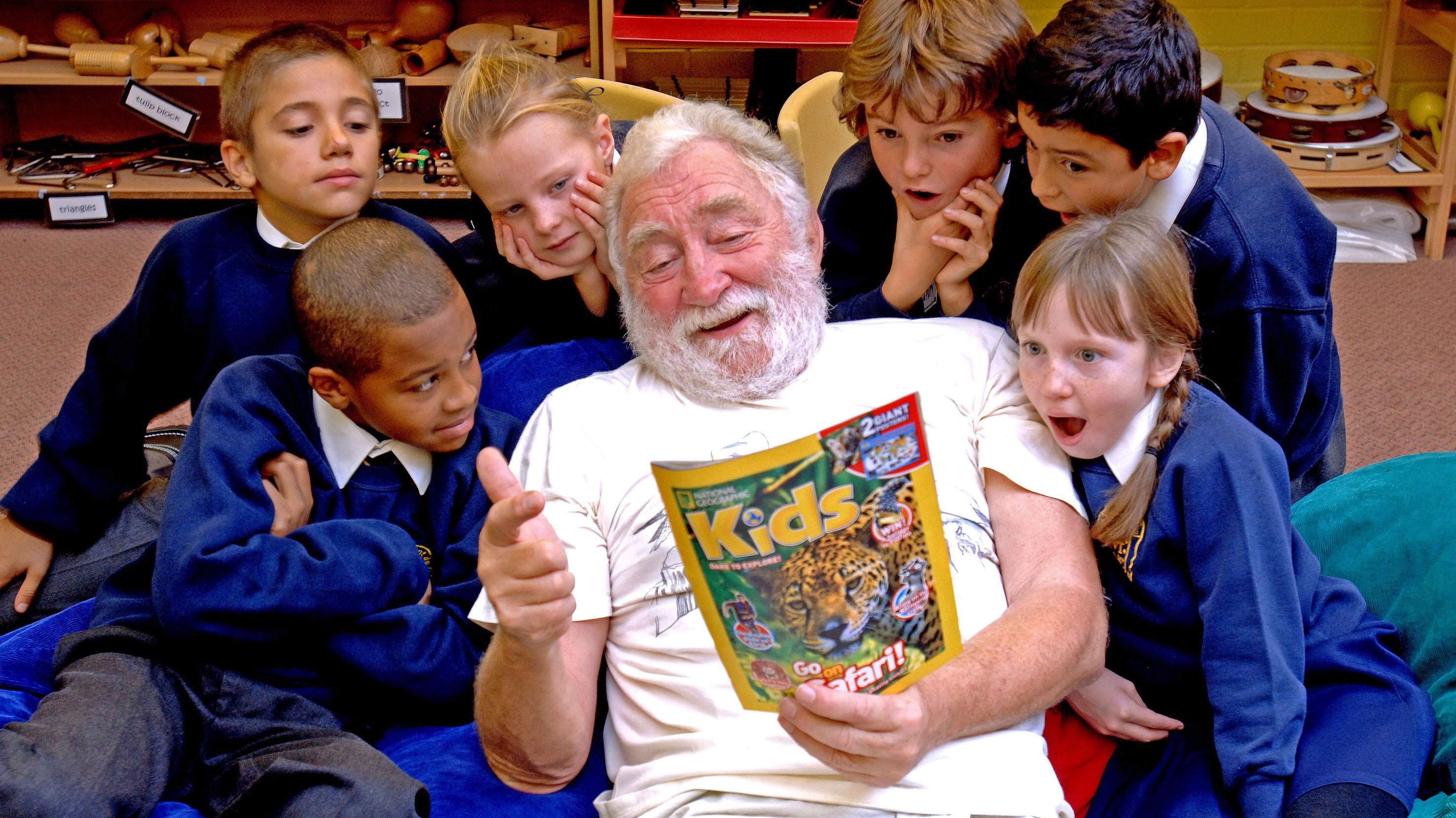 David Bellamy sells his £30,000 collection of microscopes. | ITV News ...