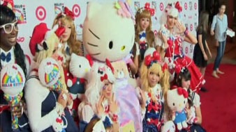 Hello Kitty Con attracts thousands as fans celebrates 40th birthday ...