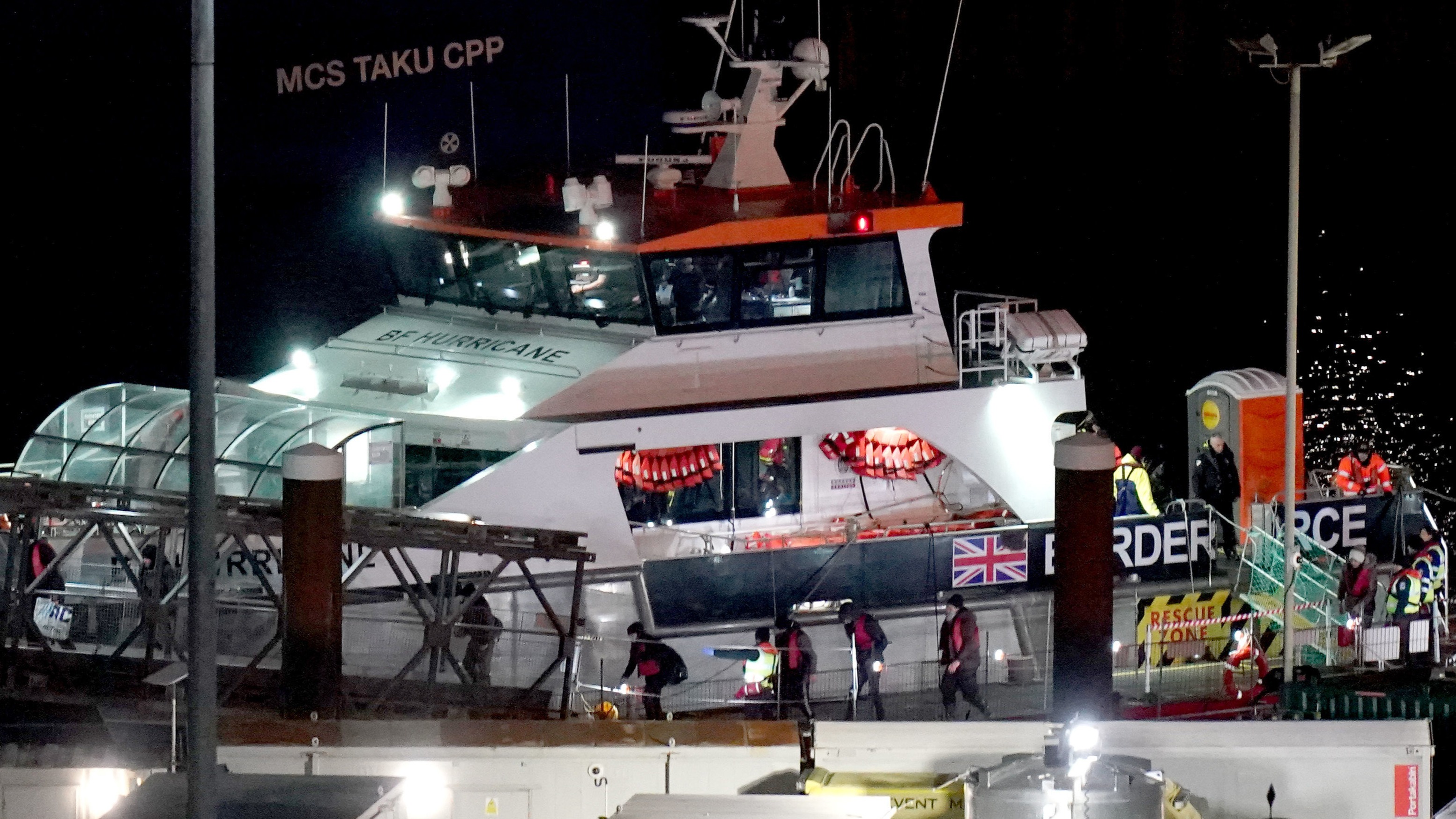 Fifth migrant confirmed dead while trying to cross English Channel ...