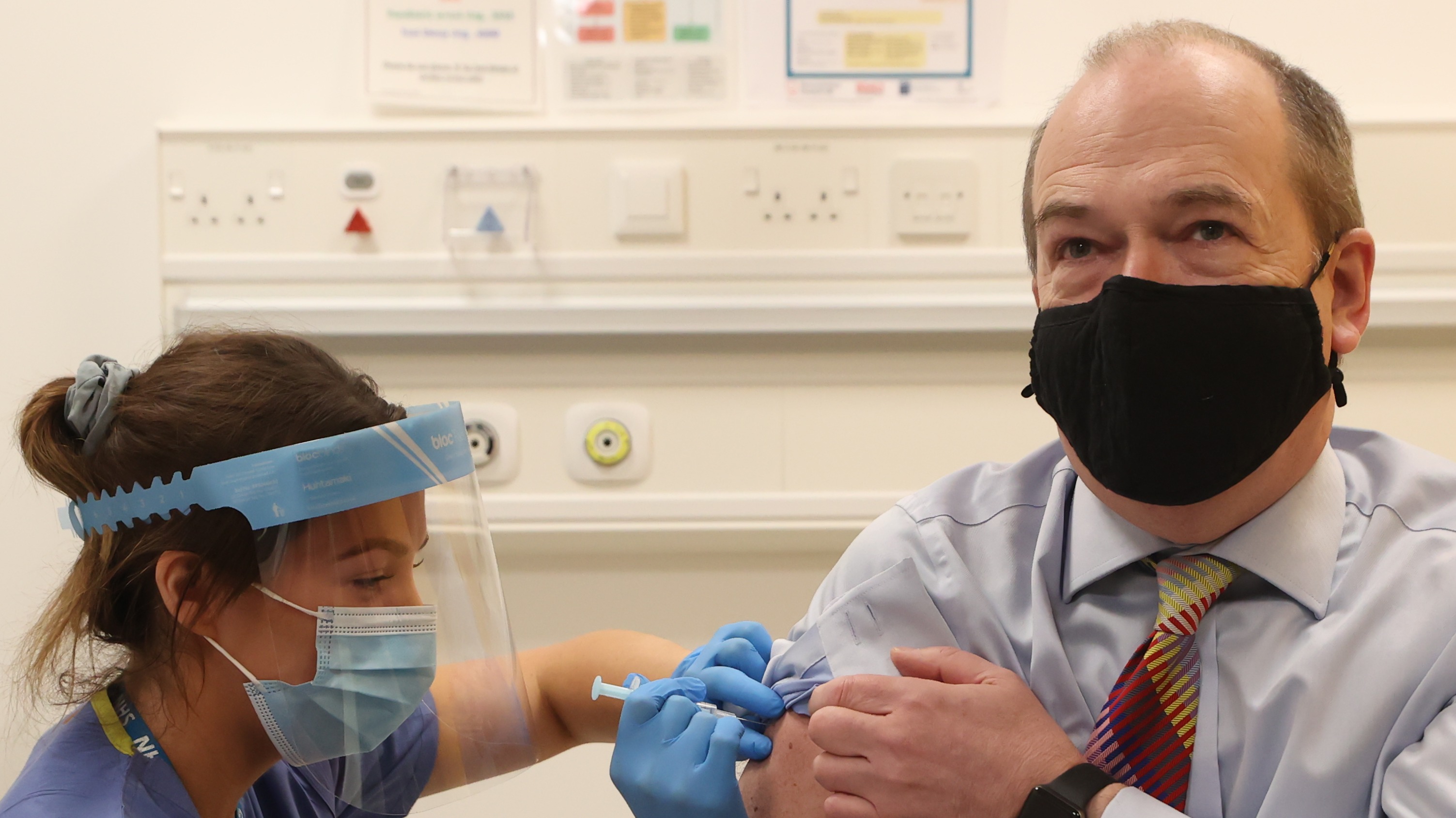 Astrazeneca vaccine safe and effective says Chief Medical Officer as he ...