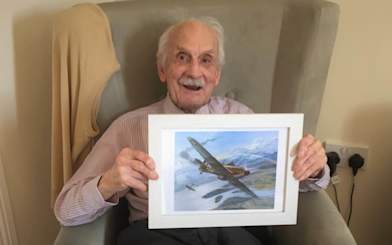 Watch Battle of Britain hero John 'Paddy' Hemingway's Hurricane being ...