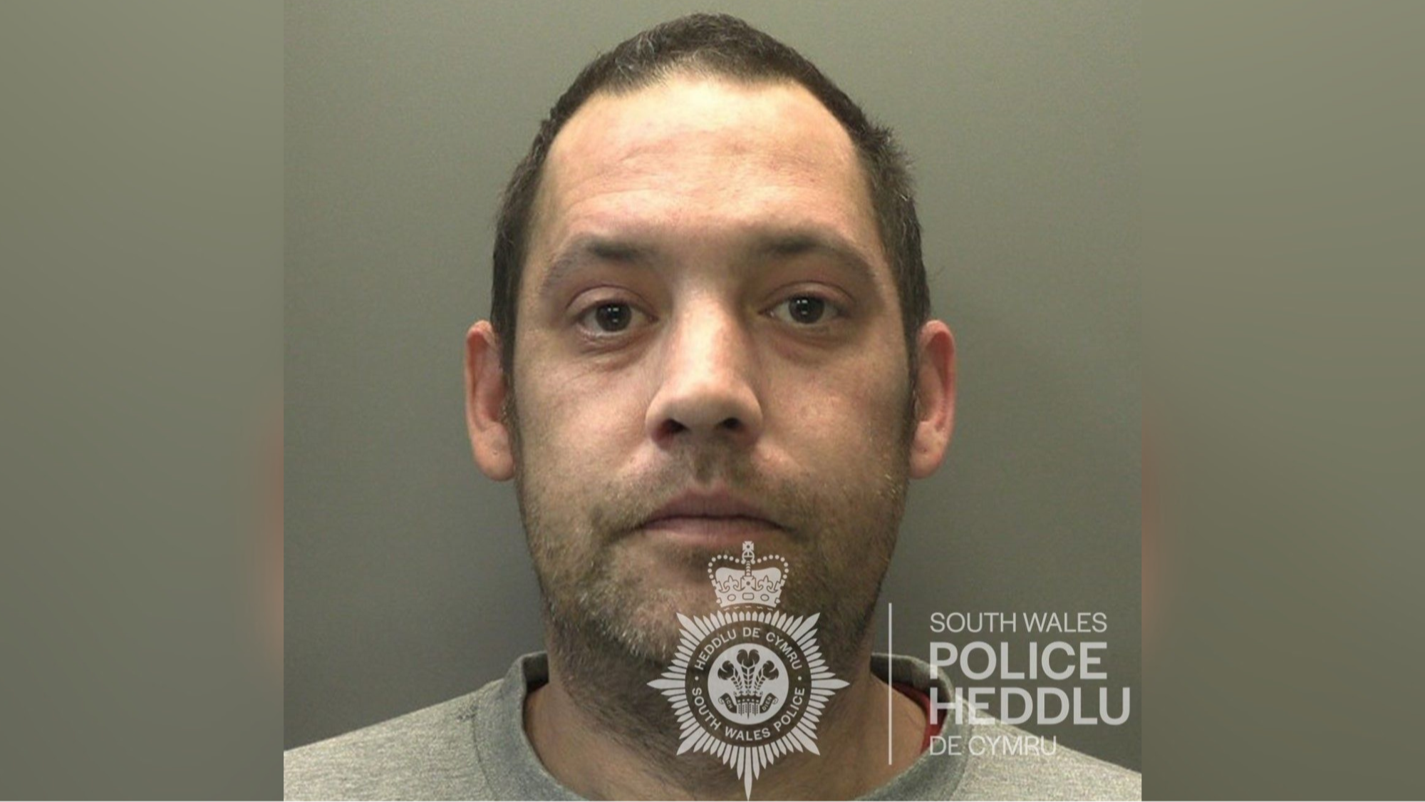 Trained chef from Cardiff threatened to stab father with bread knife in ...