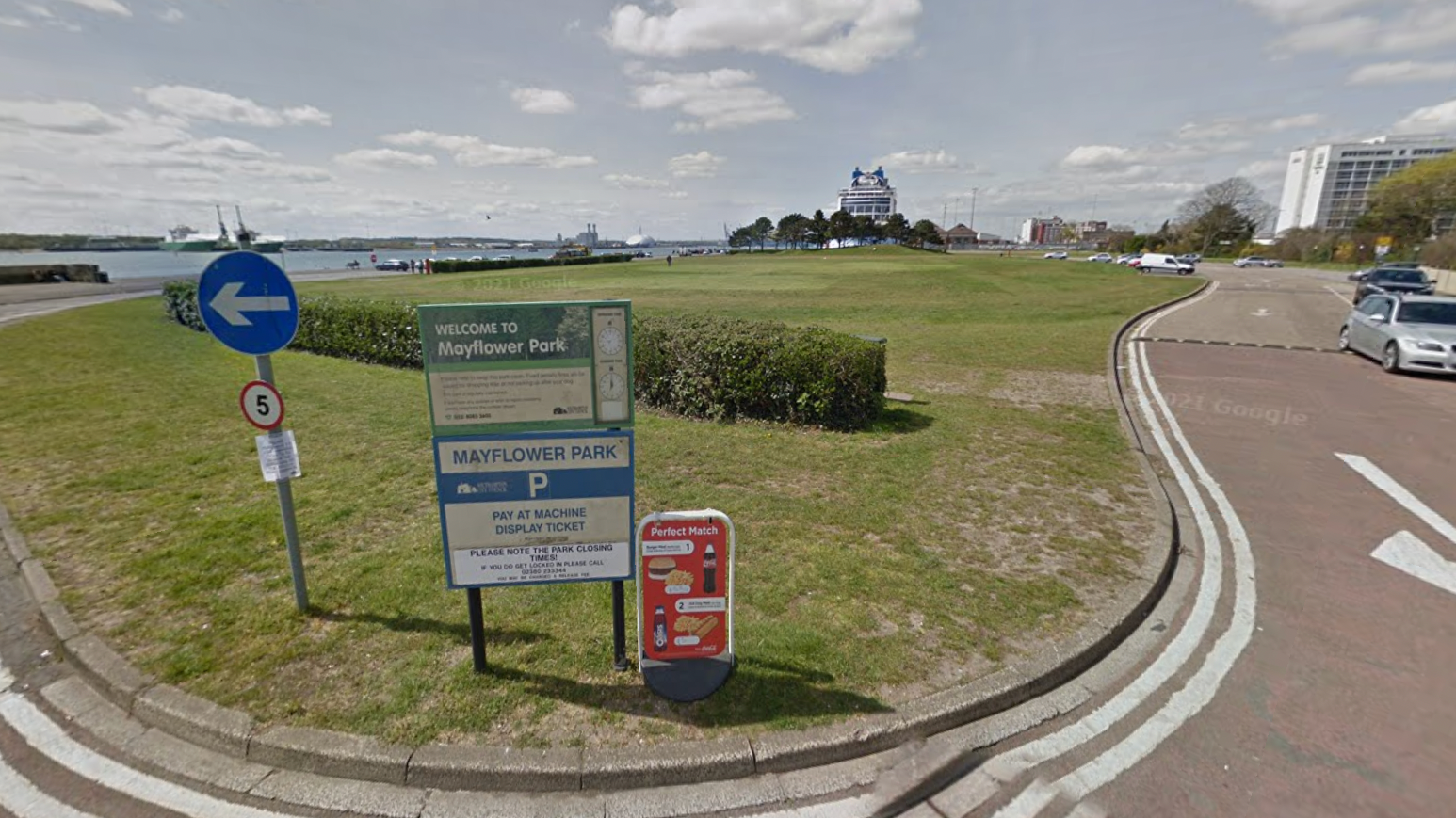 Three injured after marquee collapses at Southampton park | ITV News ...