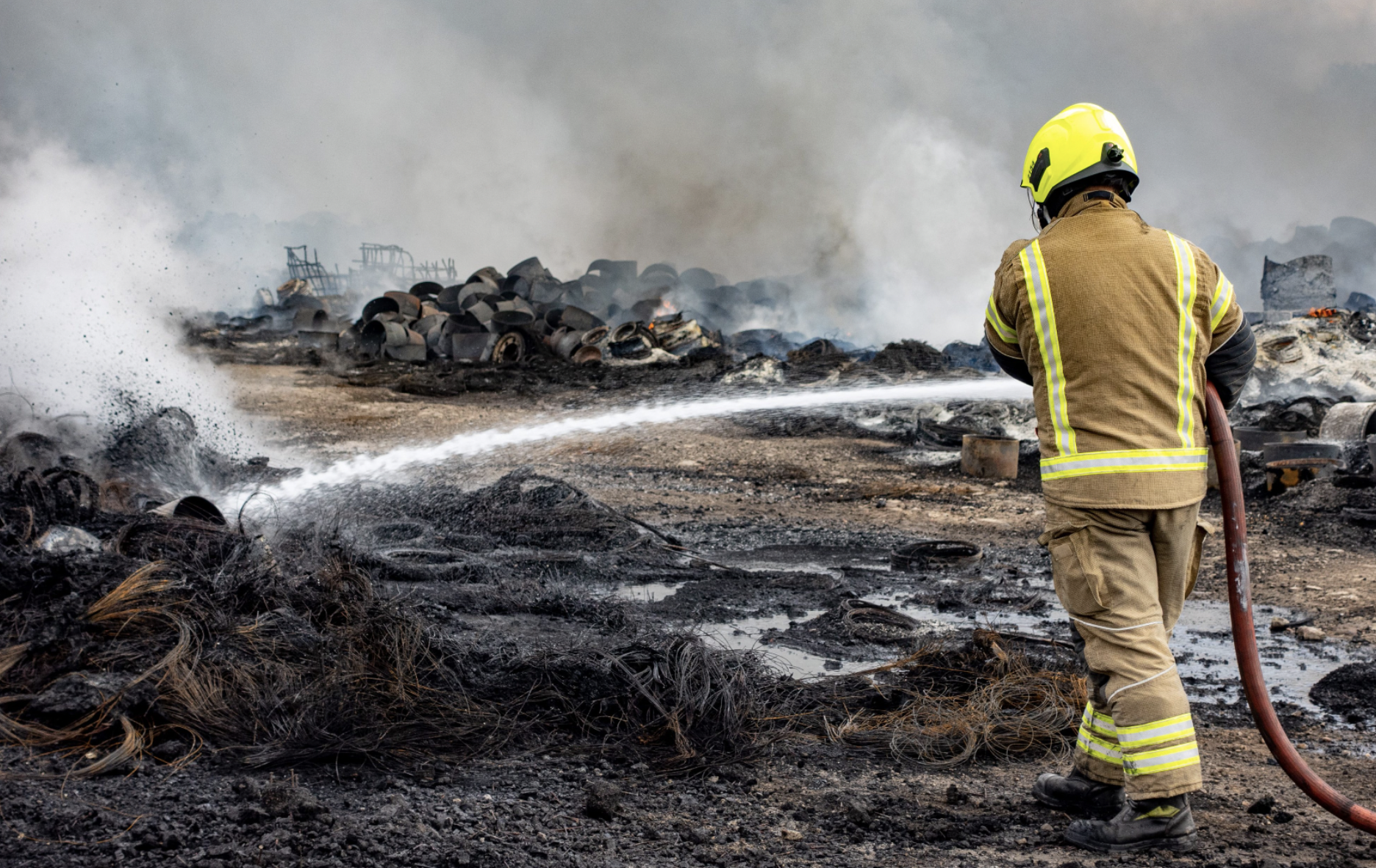 Ranskill tyre fire: Crews continue to tackle suspected arson blaze in ...