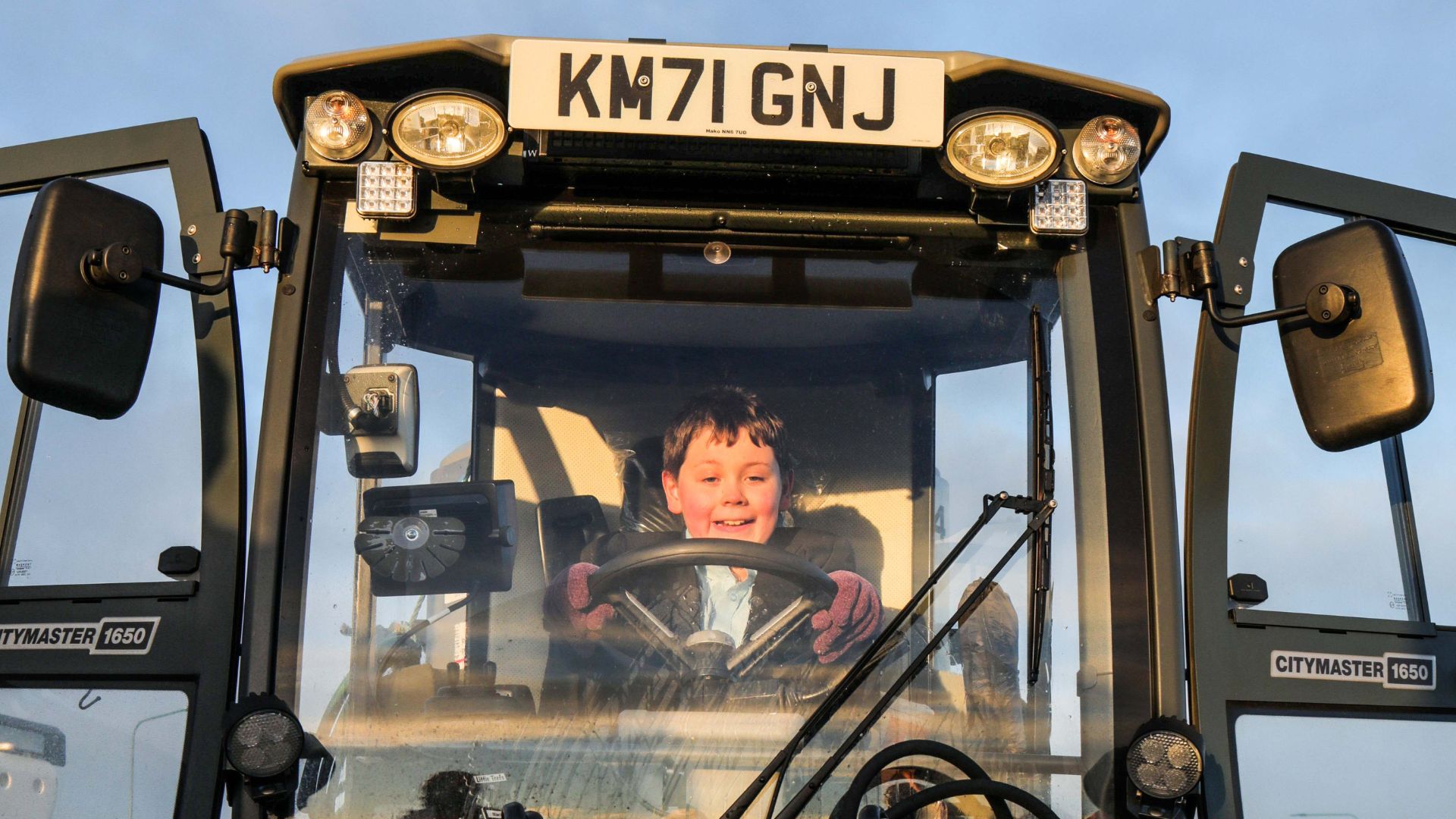 Obi-Wan Cleanobi and Sweepy Jean: The punny names of sweepers keeping ...