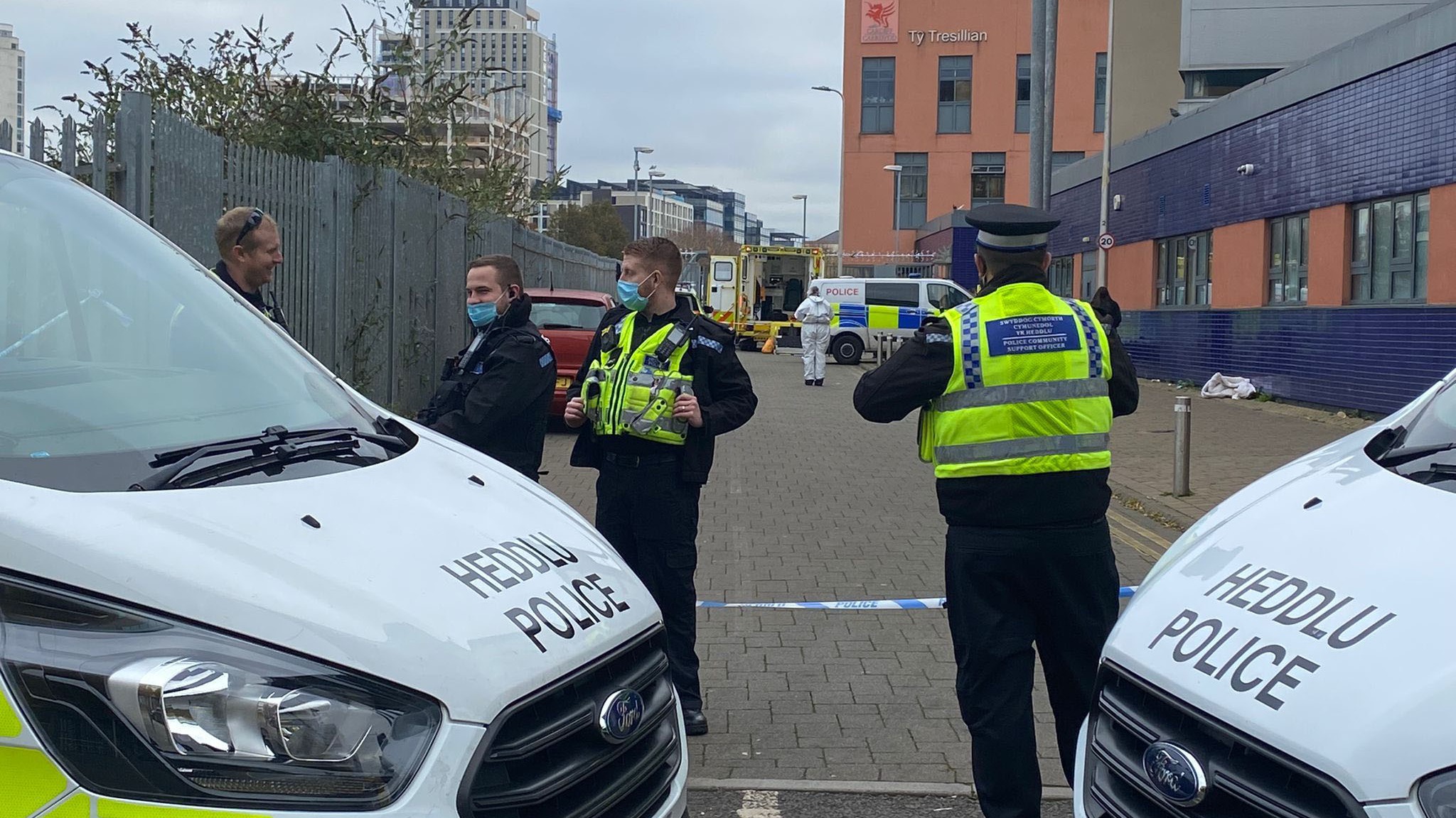 Man arrested as police investigate stabbing in Butetown, Cardiff | ITV ...