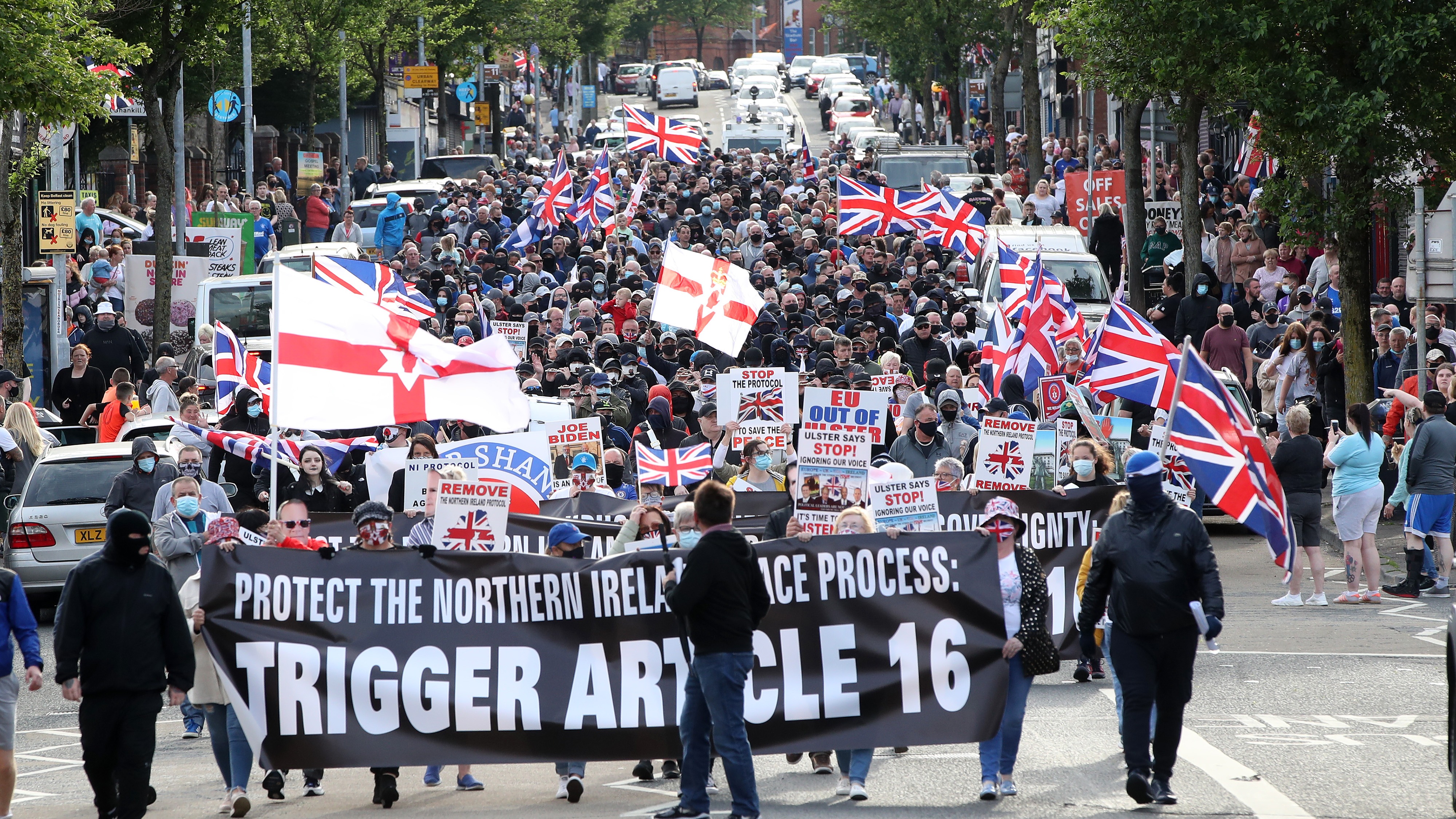 ‘More than 3,000’ at loyalist protest against NI Protocol | UTV | ITV News