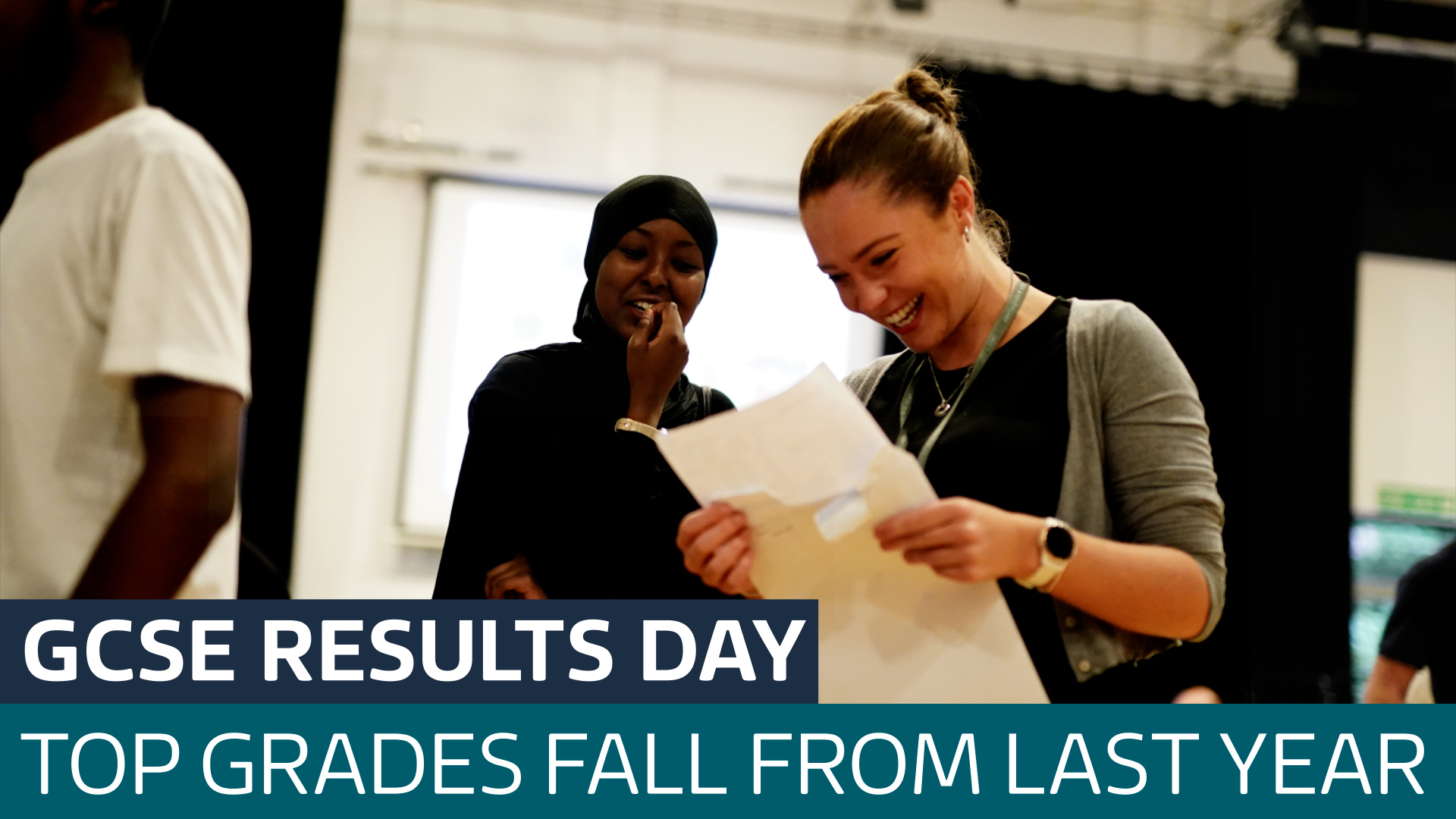 Proportion of top GCSE grades falls from last year, but remains higher ...