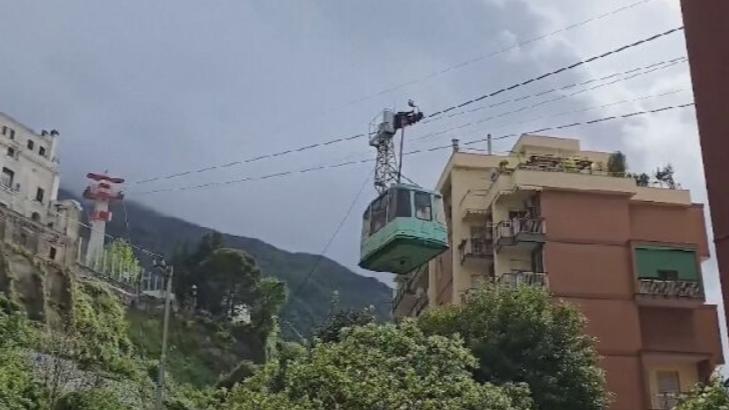 Two British tourists among four killed in Naples cable car crash | STV News