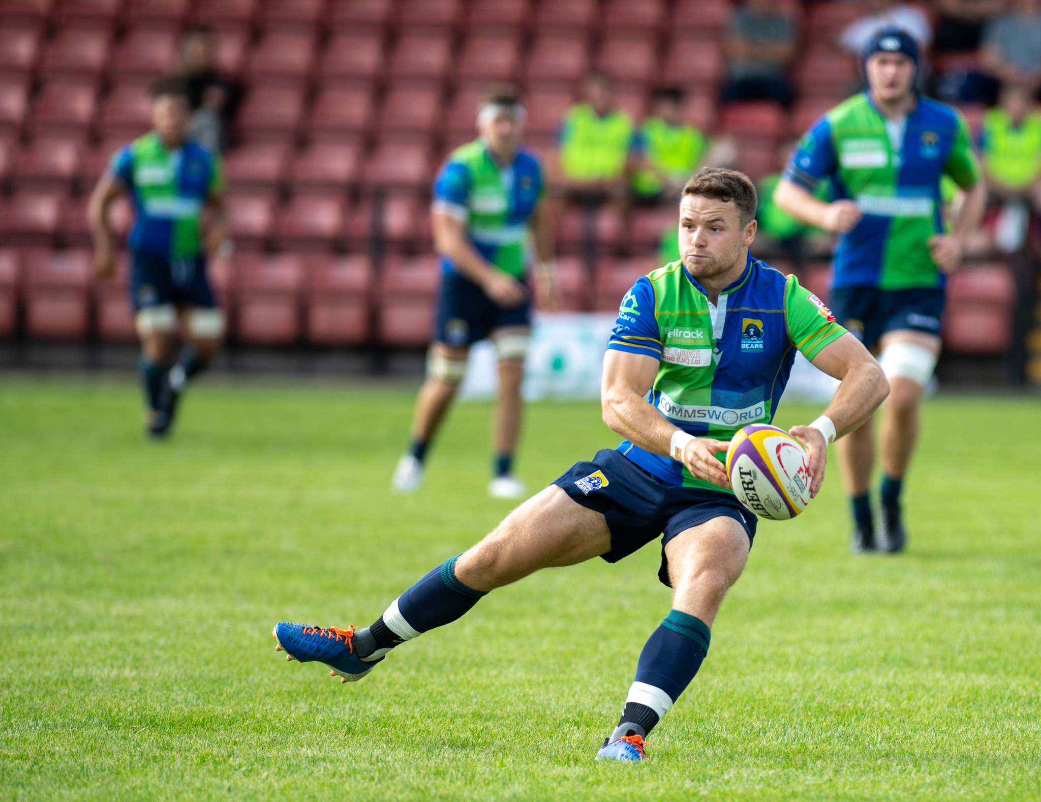 Jersey Reds sign fly-half Tom Pittman from Boroughmuir Bears | ITV News ...