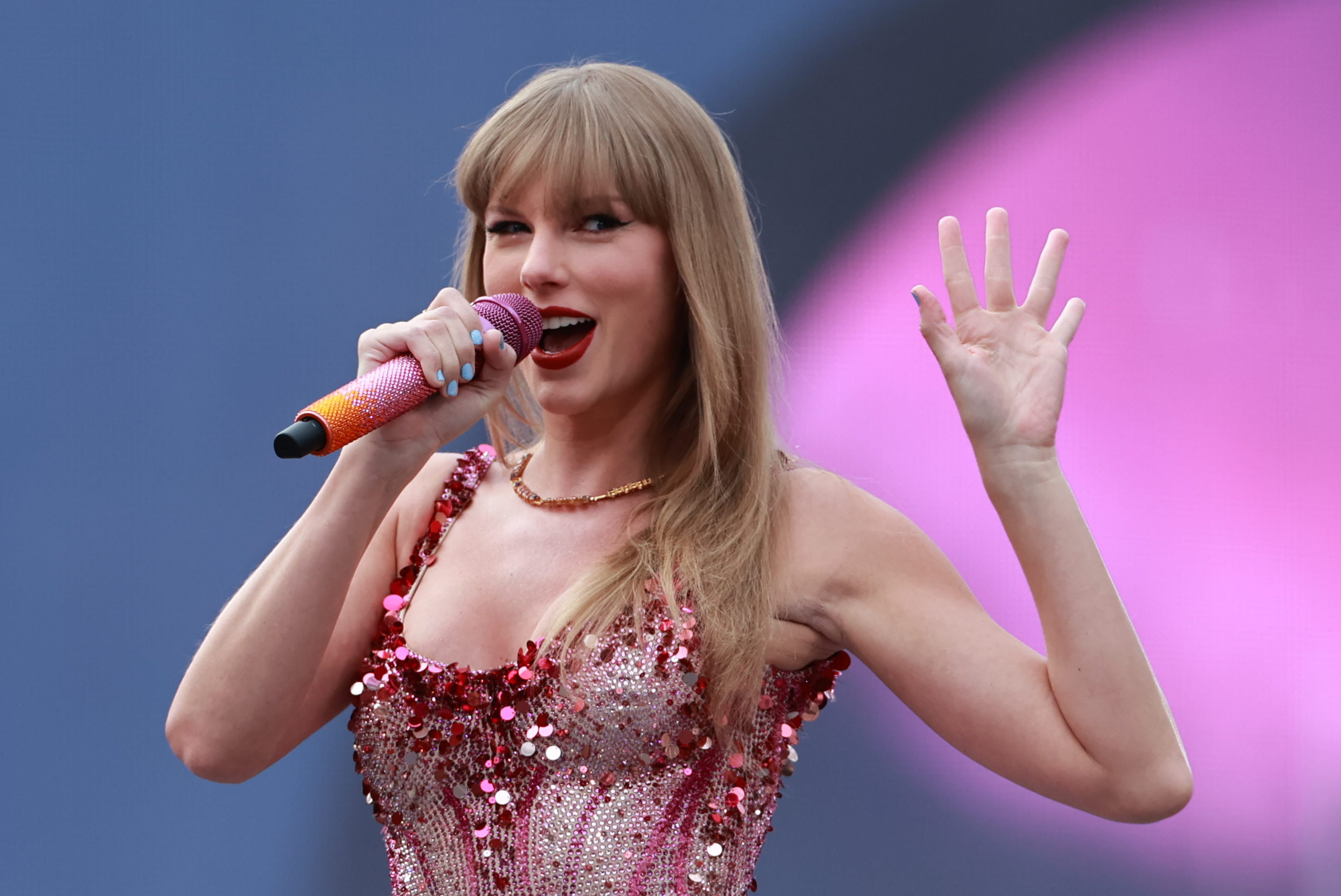 Data shows pupils skipped school for Taylor Swift concert | ITV News ...