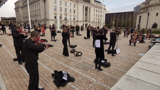 Musicians take to streets of Birmingham in protest performance | ITV ...