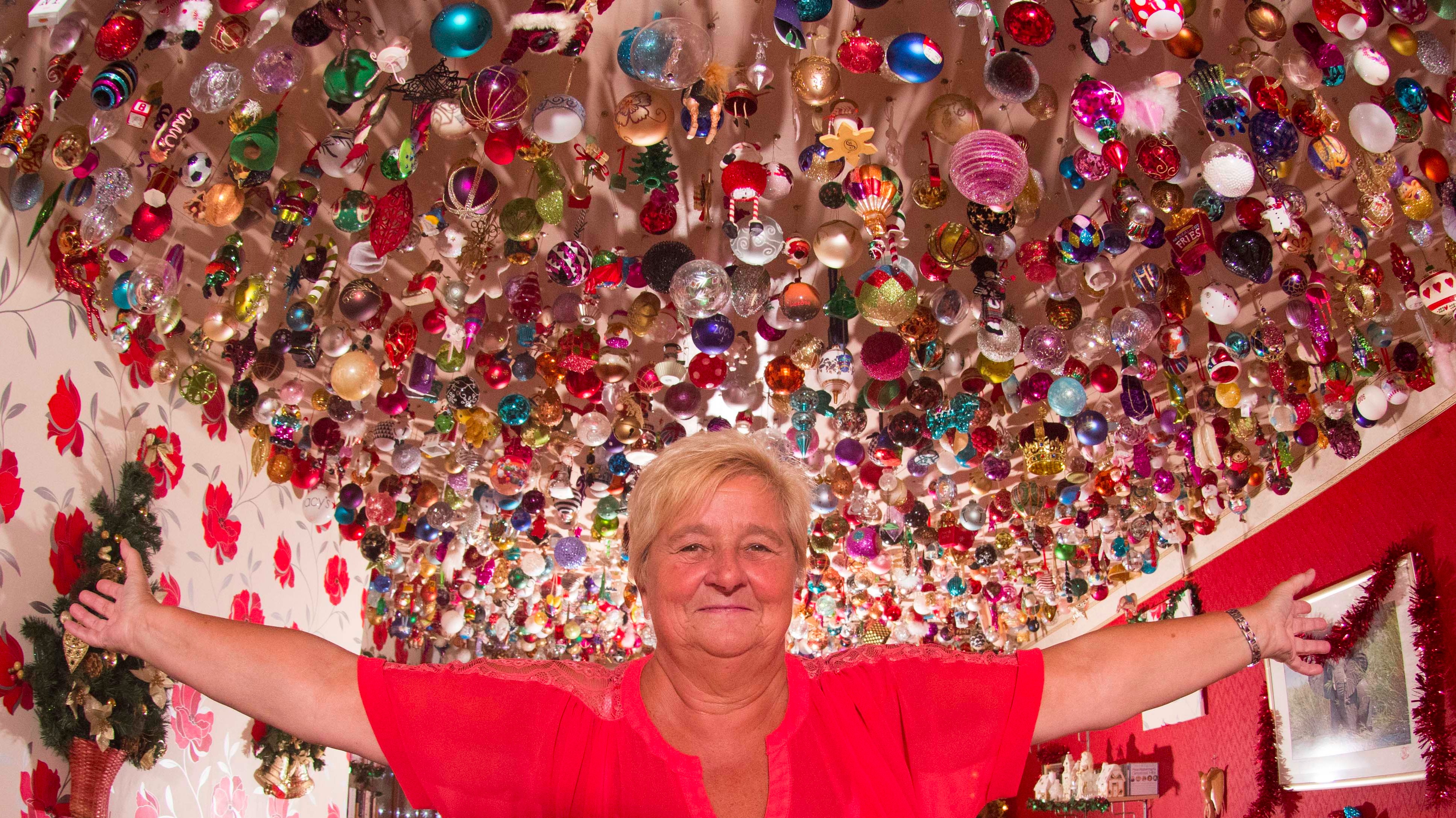 How many baubles does it take to make a Christmas? | ITV News Wales