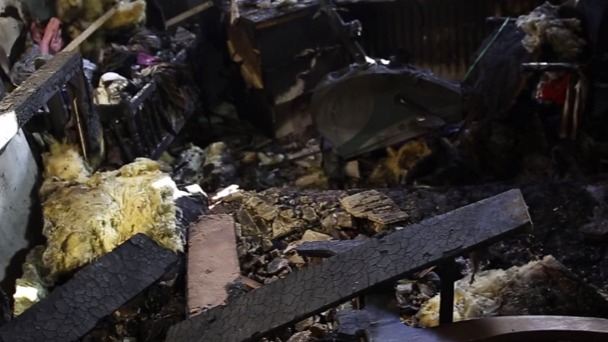 E-cigarette explodes and wrecks house | ITV News Meridian