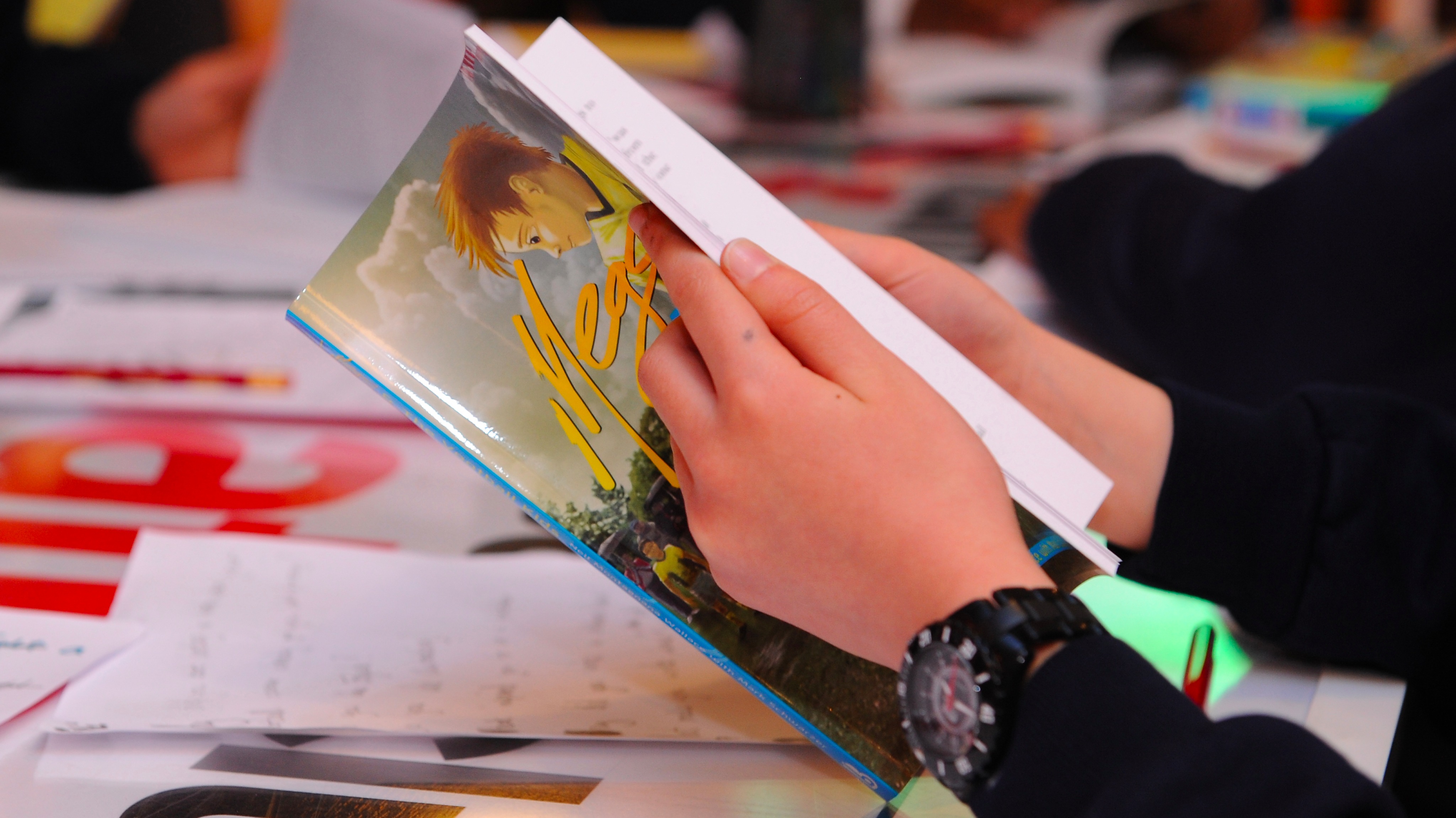 New Estyn report finds improving literacy 'remains a challenge' | ITV ...