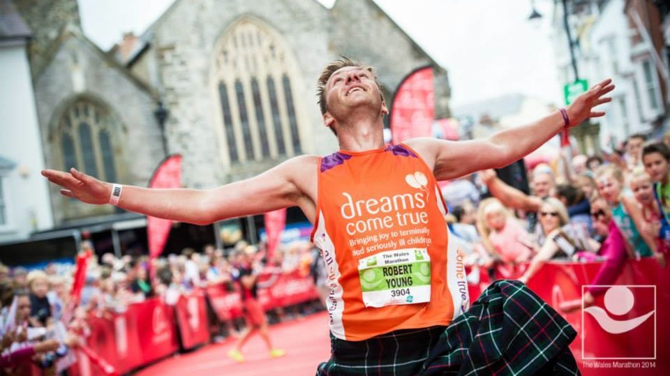 Briton who runs a marathon a day takes on US coast to coast challenge ...