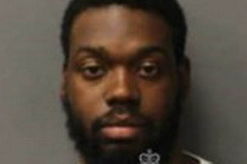 Cardiff kidnapping investigation: Police release picture of man they ...