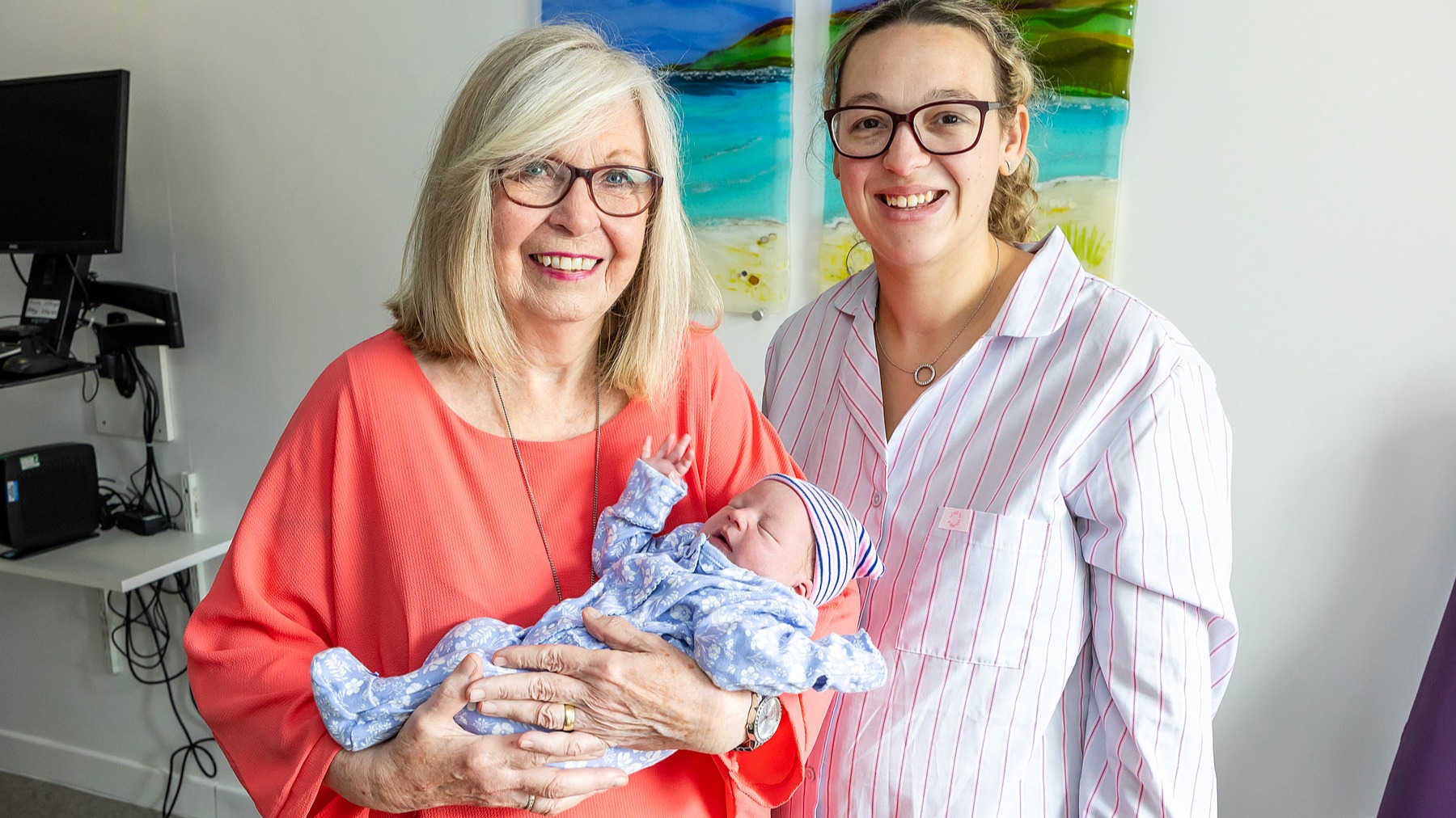 Hampshire woman born on first day of NHS meets baby born 75 years later ...