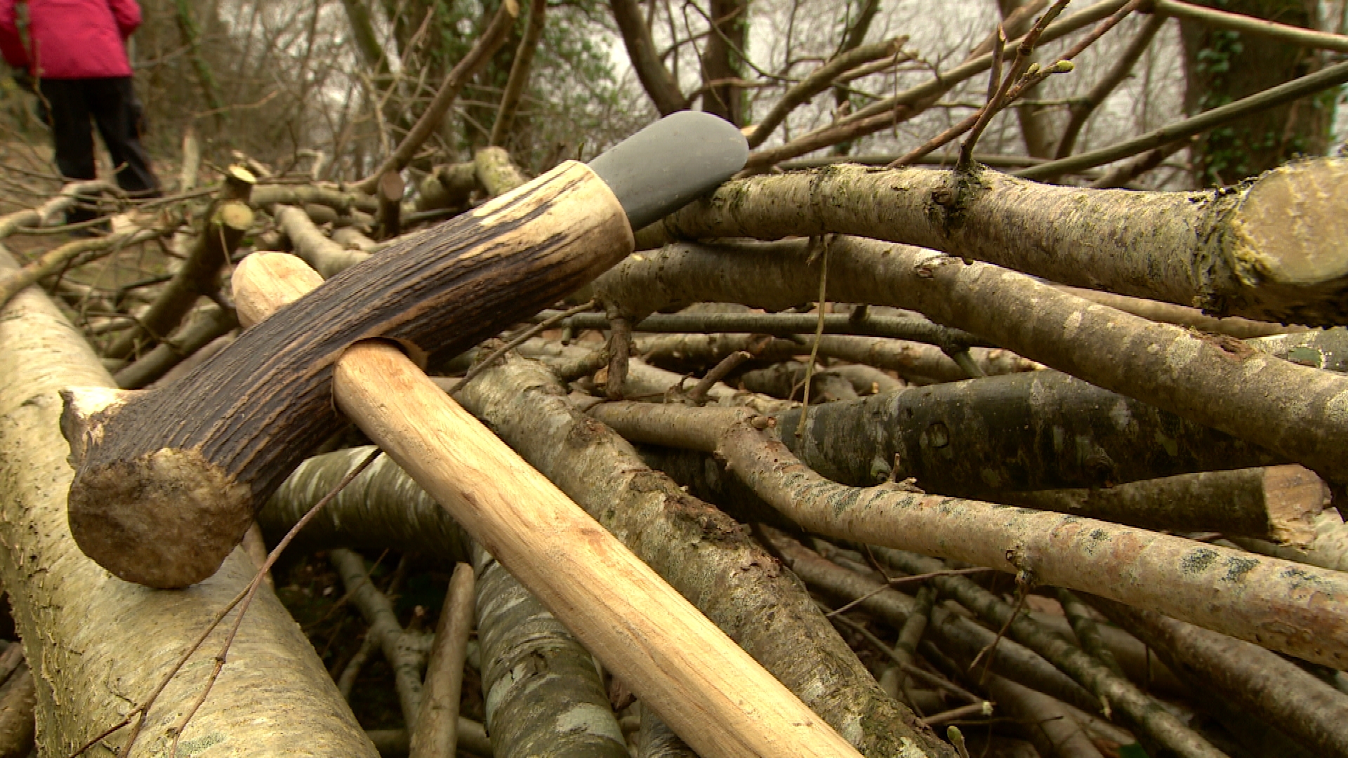 Jersey's Neolithic Longhouse volunteers practice ancient tradition of ...