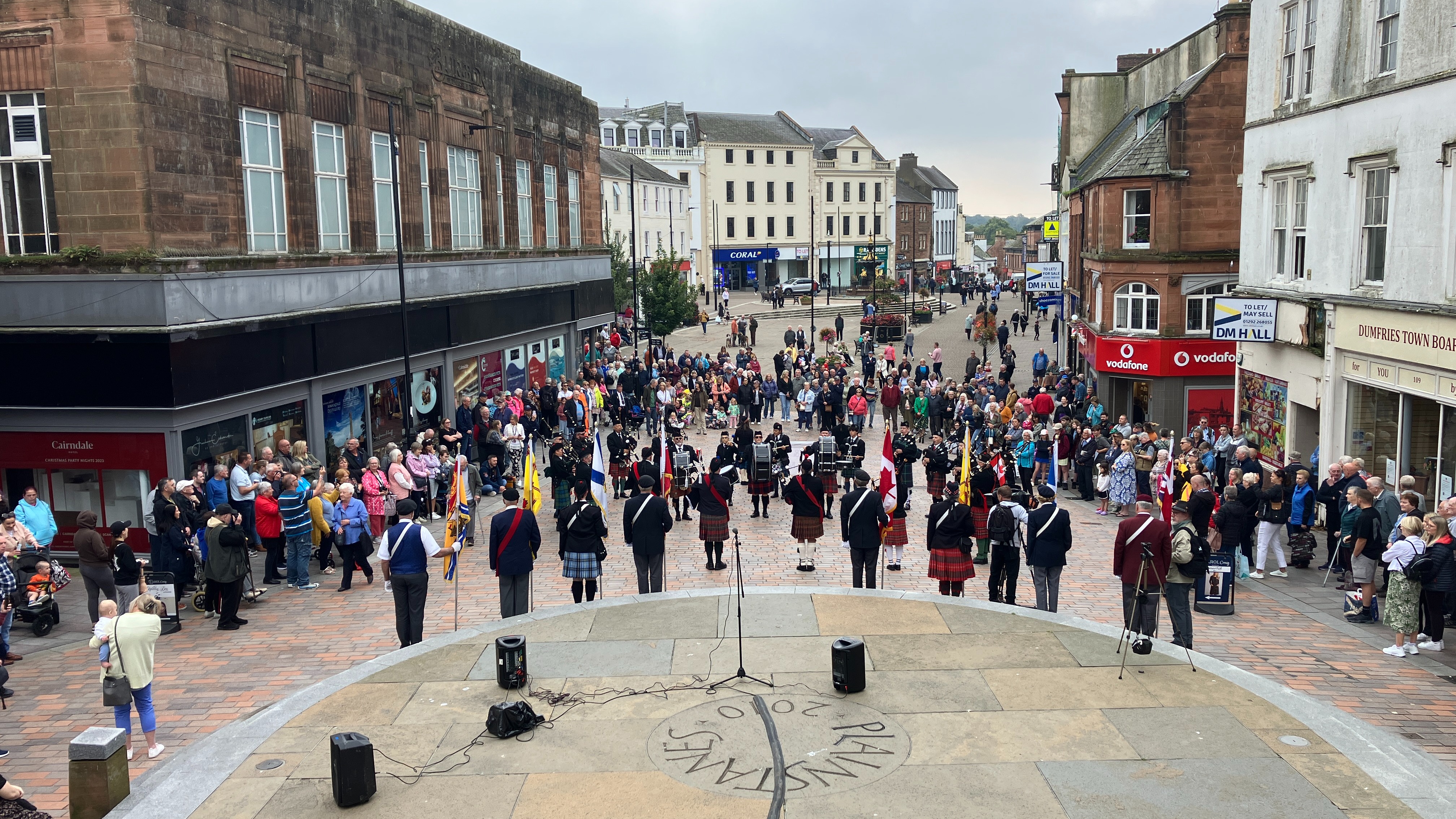 International performers parade Dumfries in final stop of Scottish tour | ITV News Border