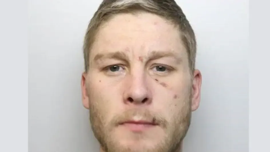 Police stop man with heroin and cocaine hidden in waistband in Yeovil ...