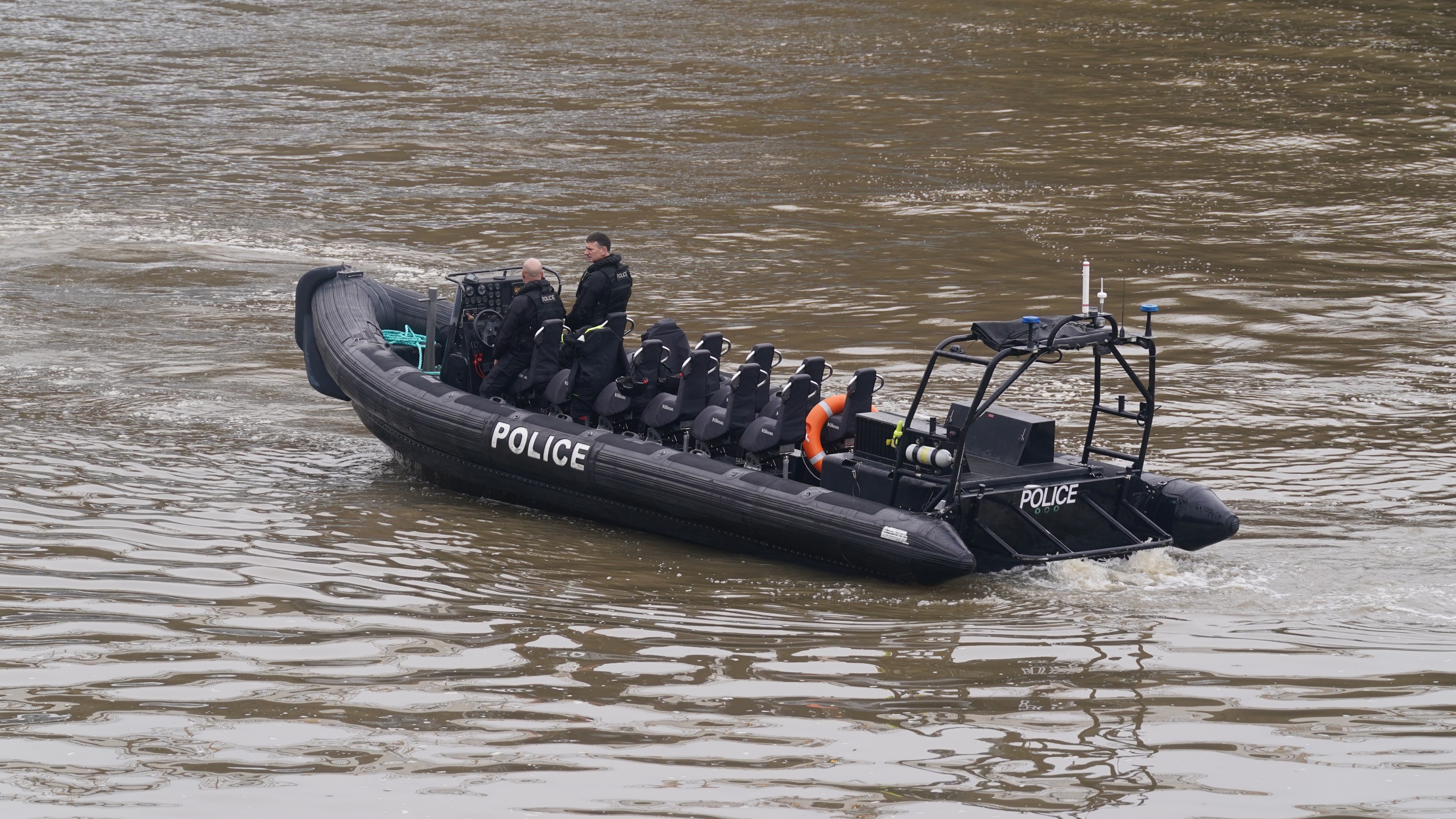 Marine search underway for body of Clapham chemical attack suspect ...