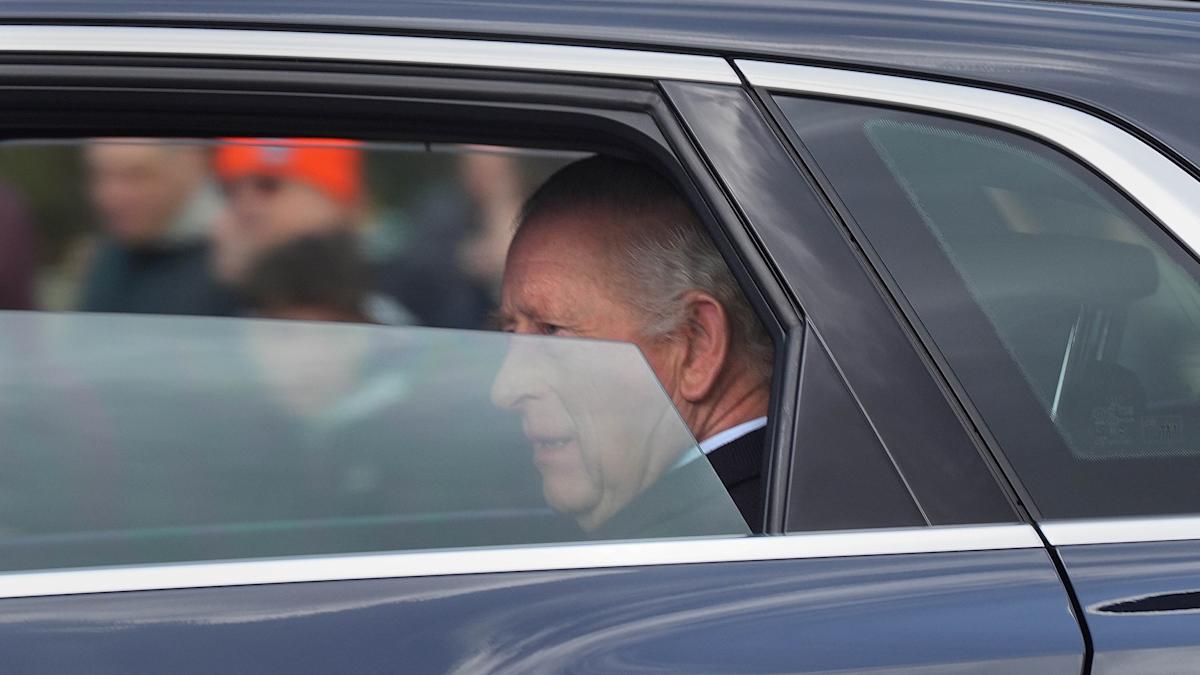 The King makes first public appearance after hospital visit for cancer ...