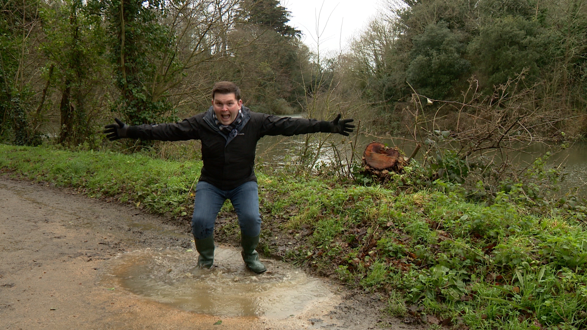 Puddle jumping project to raise money for cancer research | ITV News ...