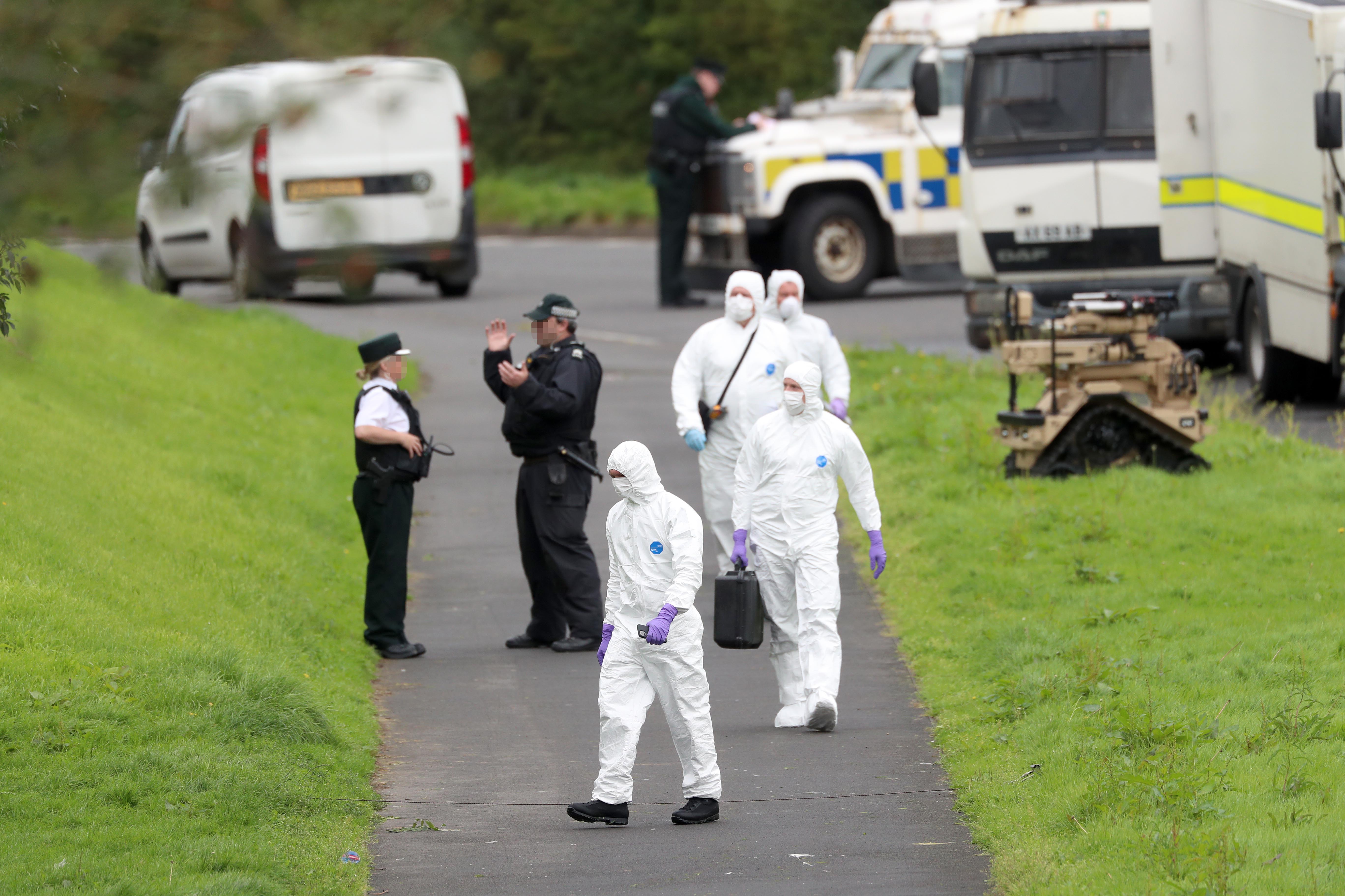 Police attacked with petrol bombs amid Lurgan disorder | UTV | ITV News