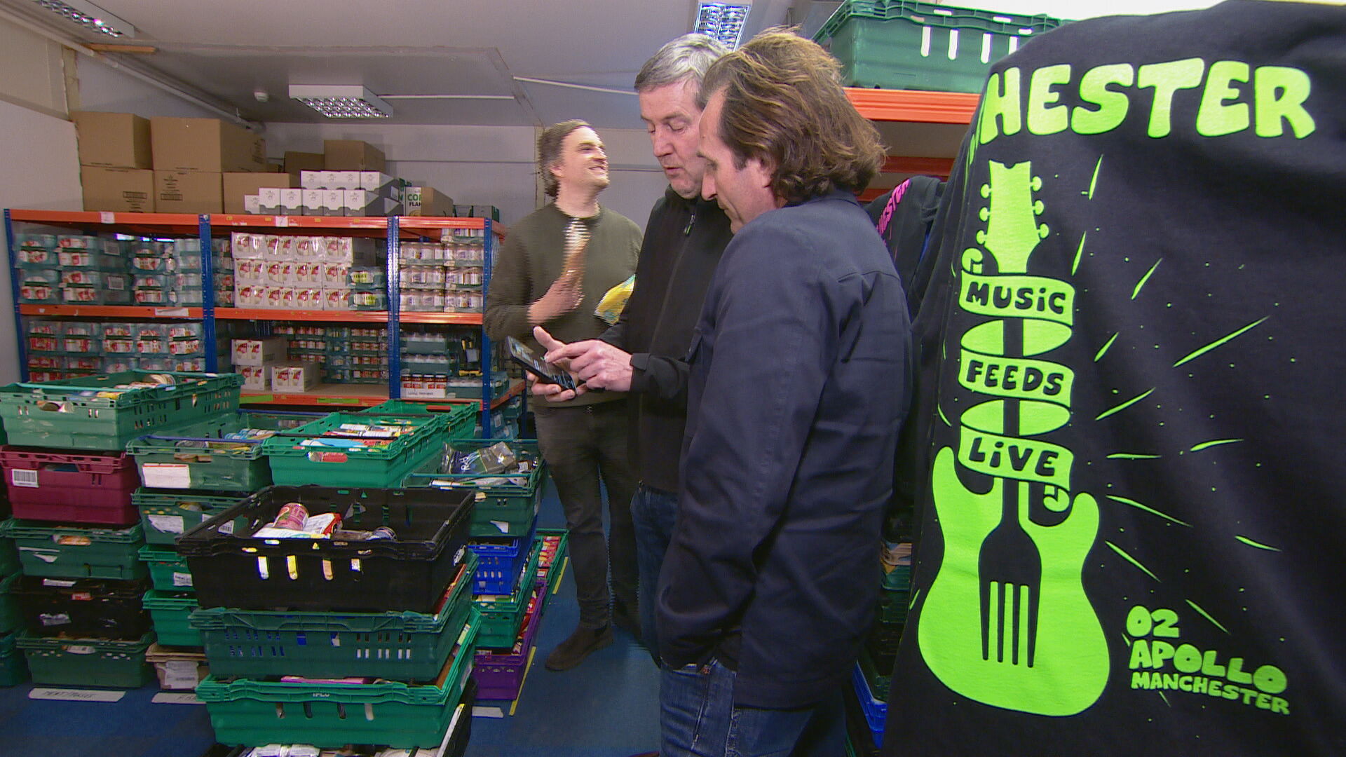 Music stars lend a hand at Manchester food bank ahead of aid concert ...