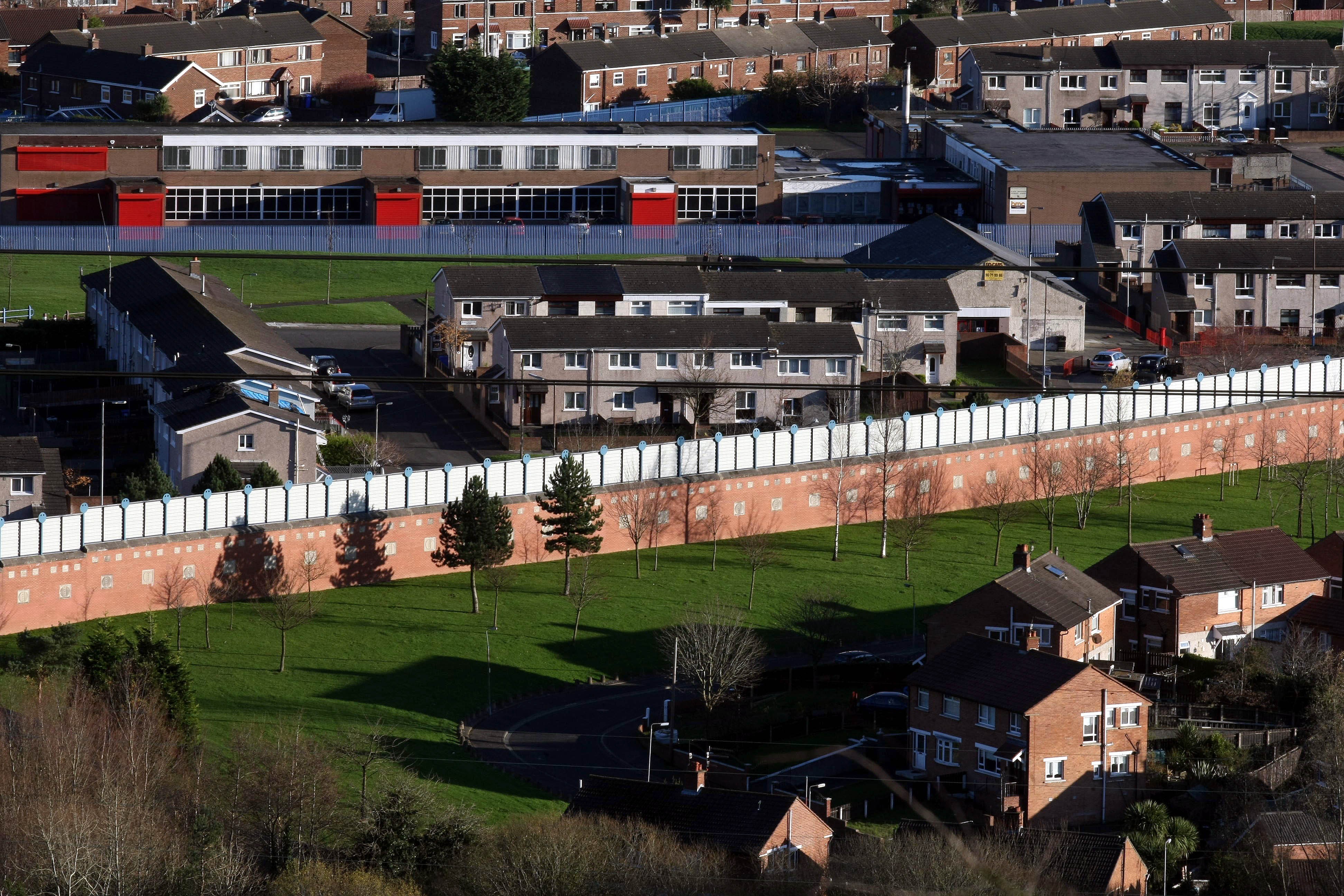 Northern Ireland 'peace' walls: 'You can take away a wall but mental ...