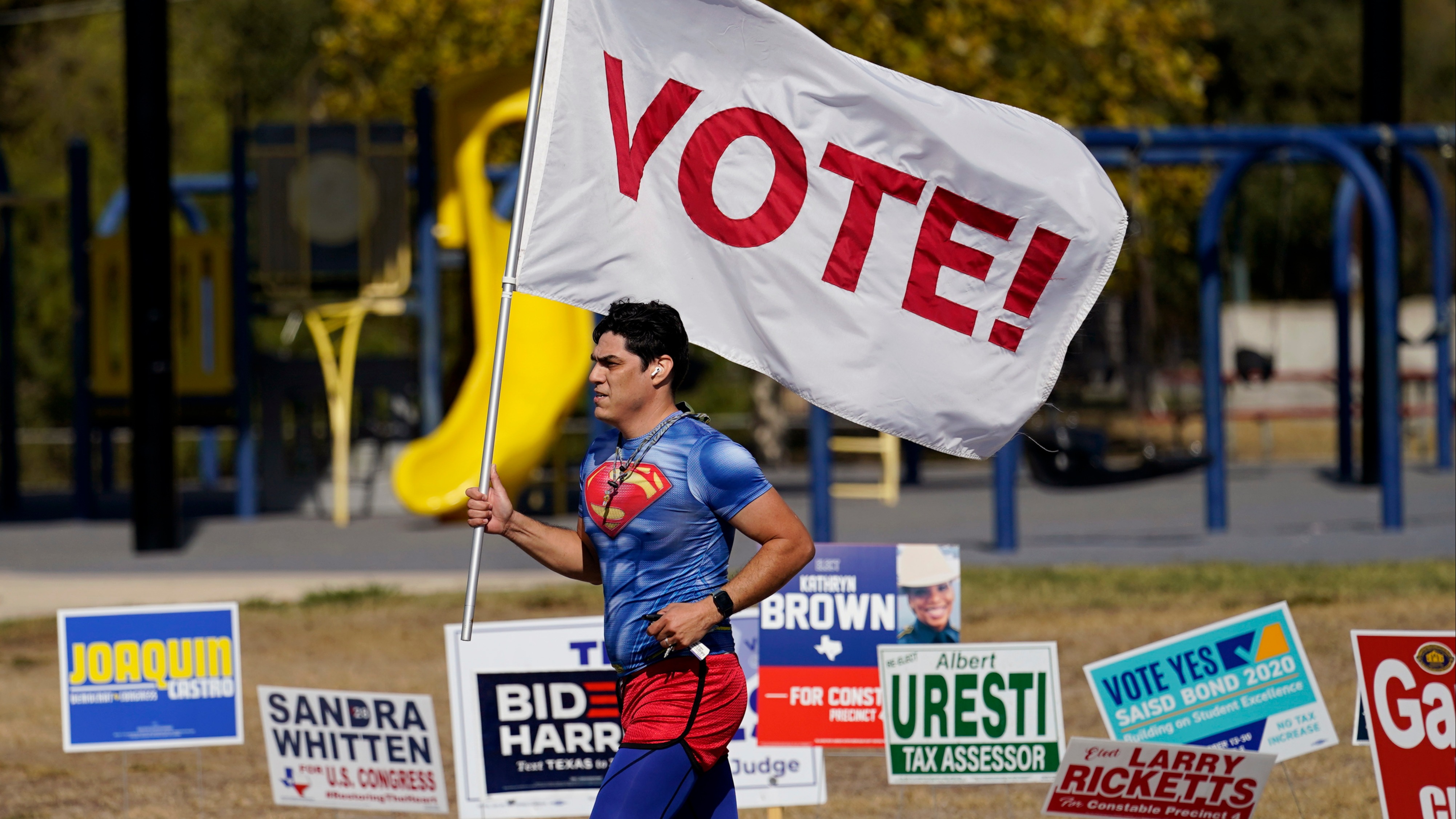 Voters head to the polls on election day as America chooses between ...