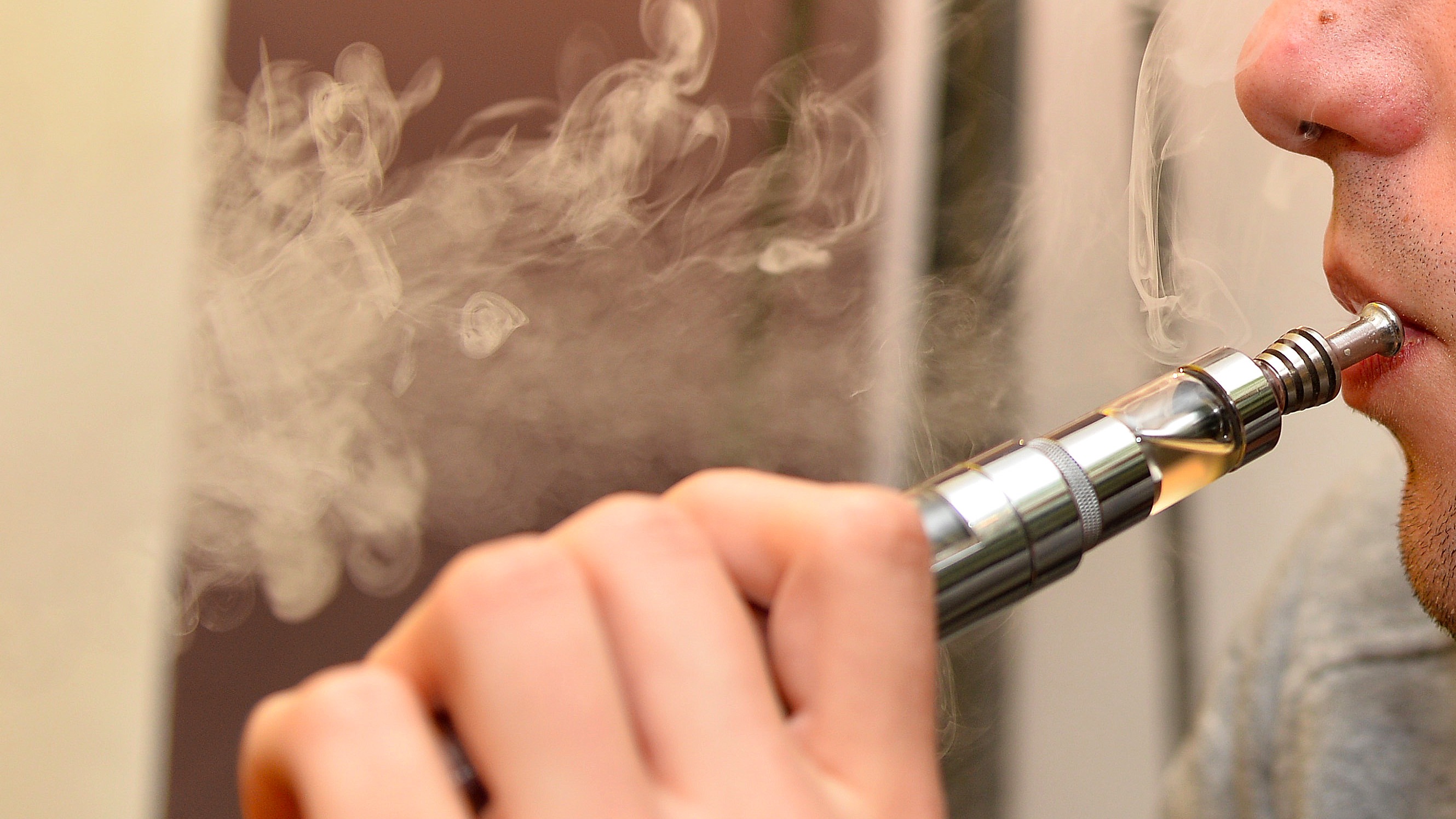 Children smoking e-cigs at school says report | ITV News Wales