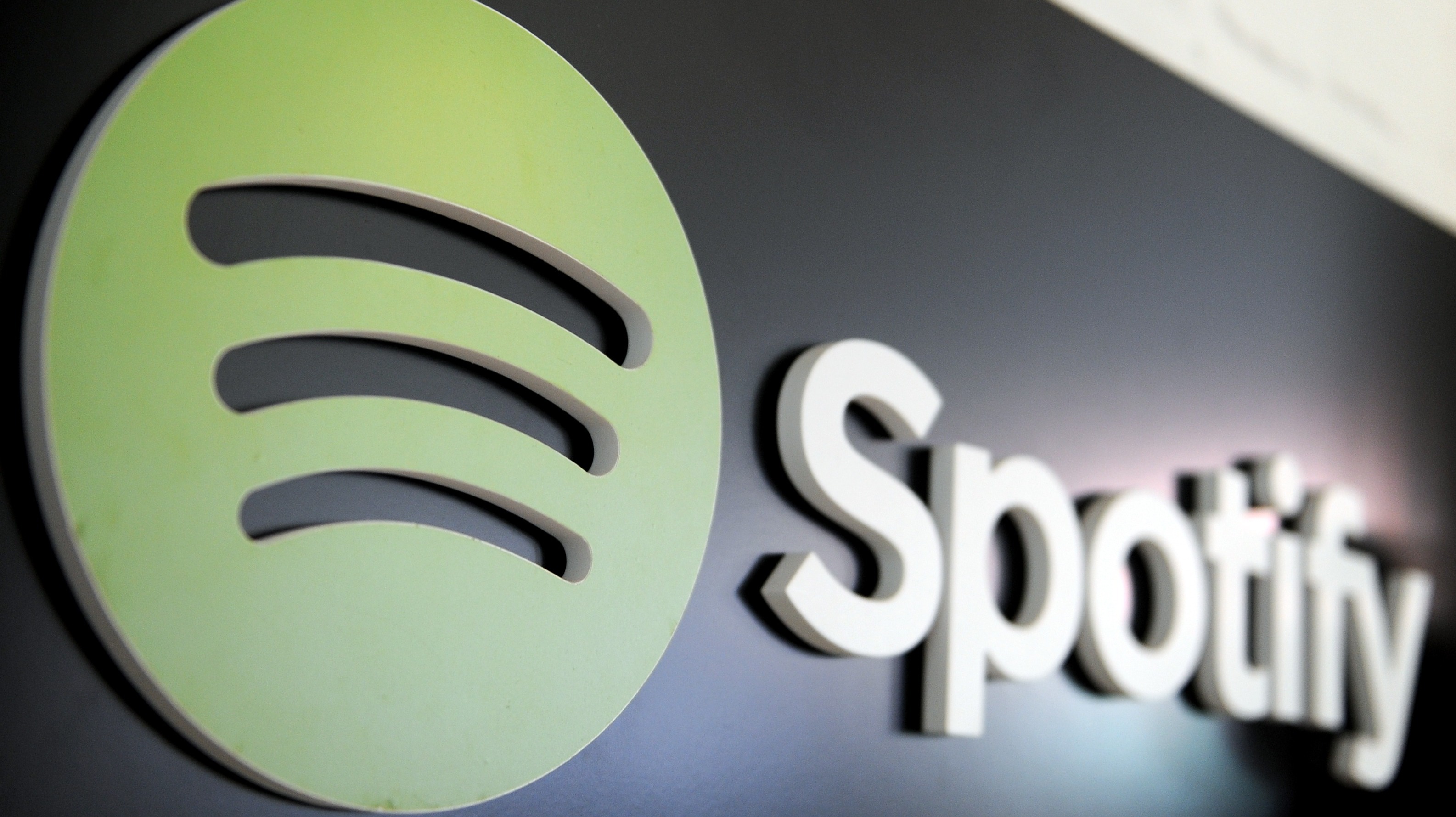 Playstation app lets gamers listen to Spotify | ITV News