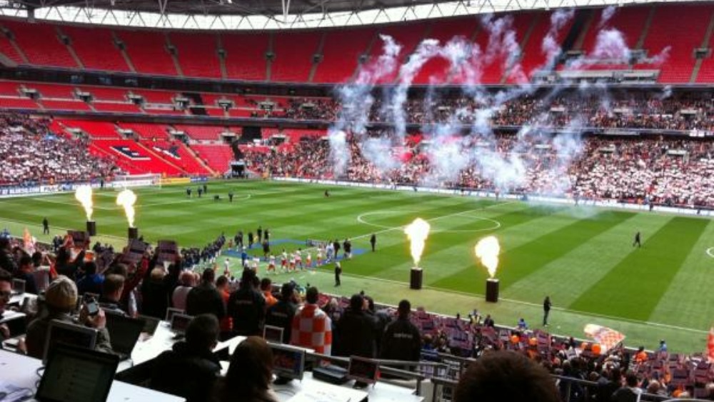 Luton fight hard but lose 2-1 | ITV News Anglia
