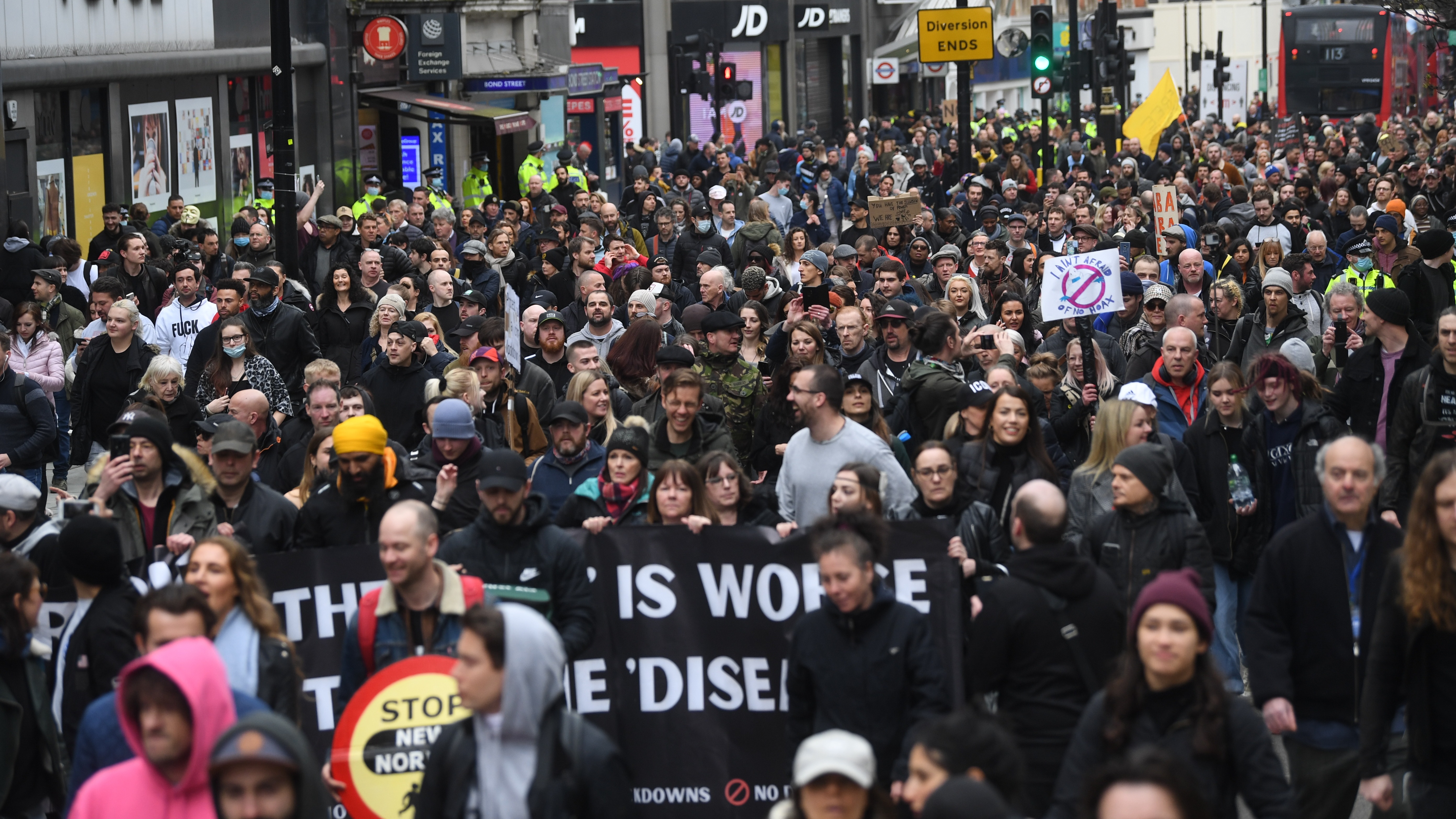 Covid: Several officers injured after anti-coronavirus lockdown ...