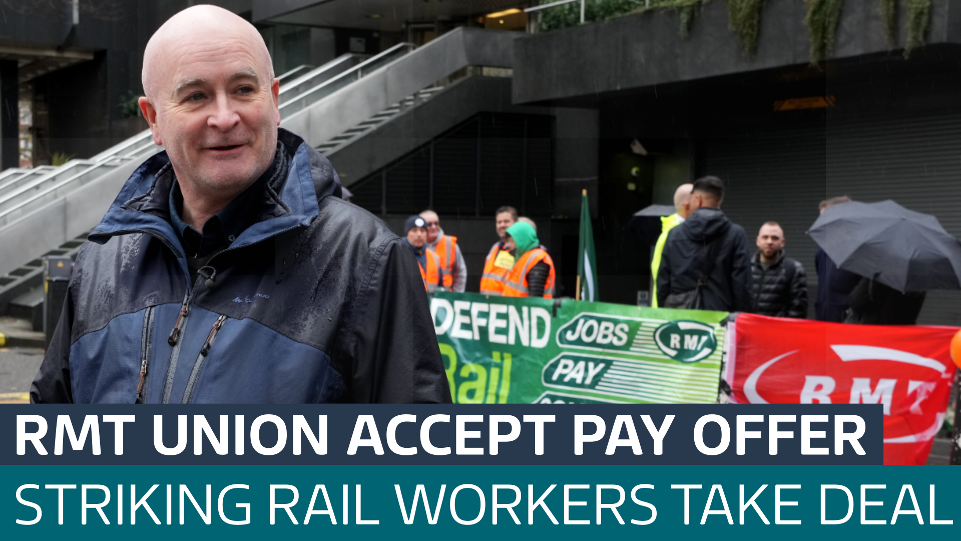 RMT Network Rail members vote to accept pay offer after months of ...