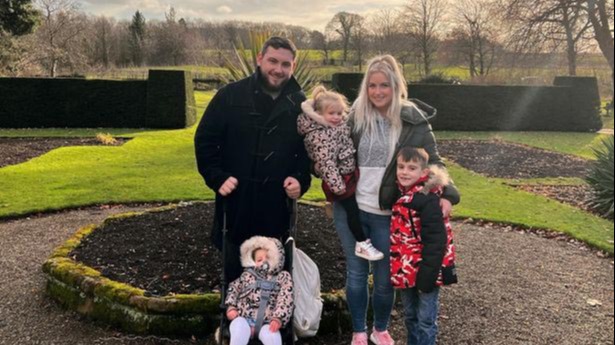 Teesside dad diagnosed with rare Best disease after losing his eyesight ...