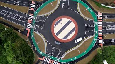 'Dutch-style' roundabout opens in Hertfordshire - Latest From ITV News