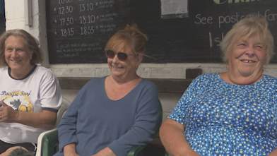 Meeting the community of swimmers at the historic Wiveliscombe Lido ...