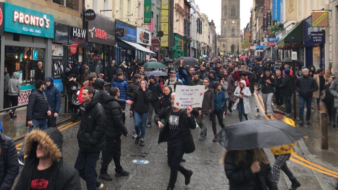 Arrests as lockdown protesters march through Liverpool | ITV News Granada