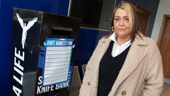 Tameside mum calls for parents to be prosecuted if their children carry ...