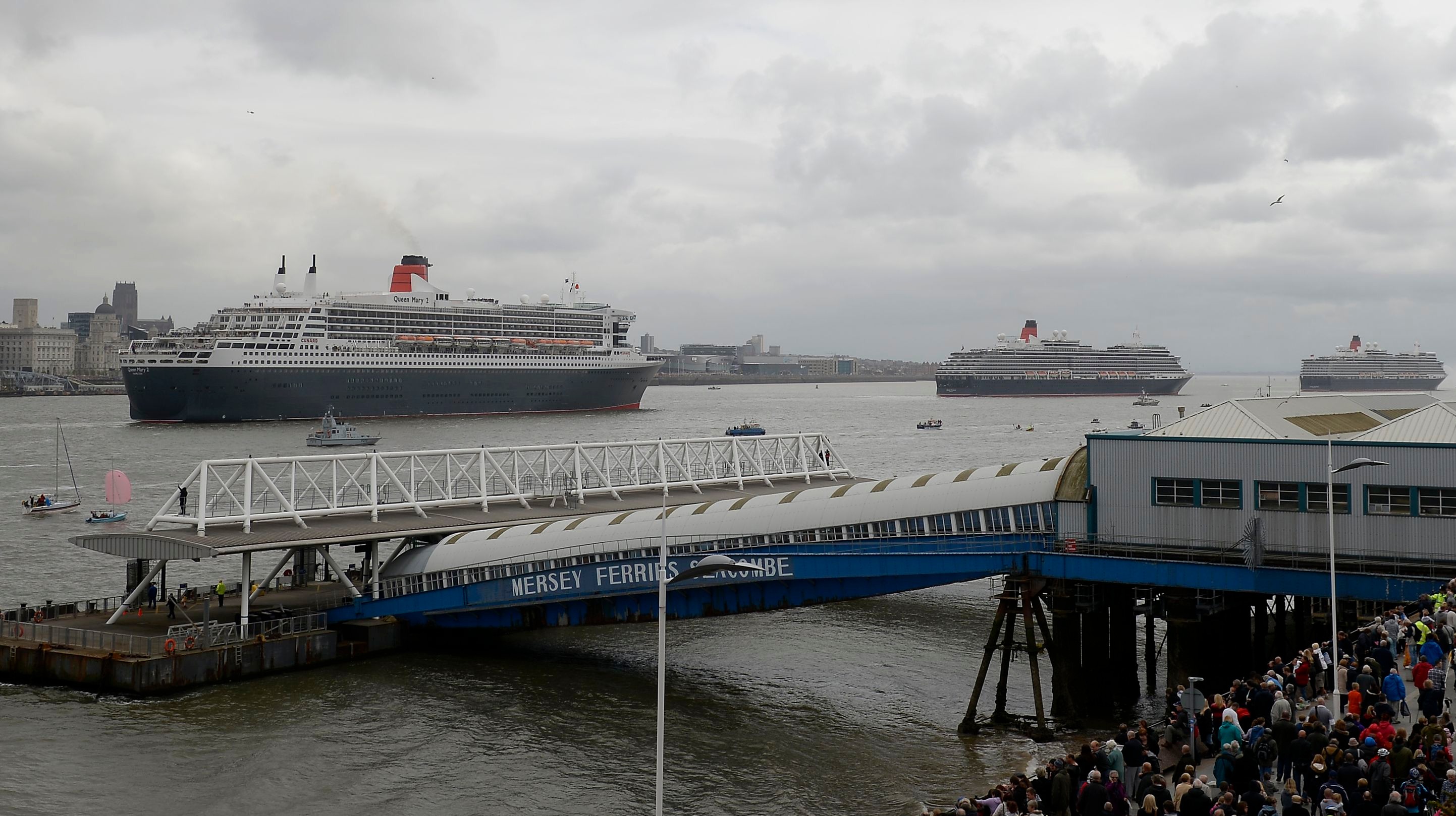 The Three Queens: Cunard ocean liners meet on the Mersey | ITV News